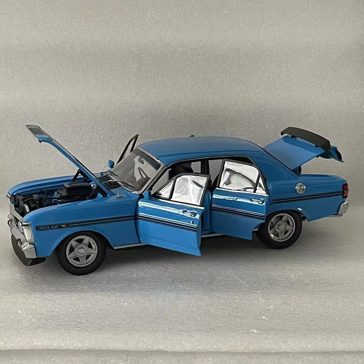 1:18 Scale Ford Falcon GT Performance Muscle Racing Model Alloy Die ...
