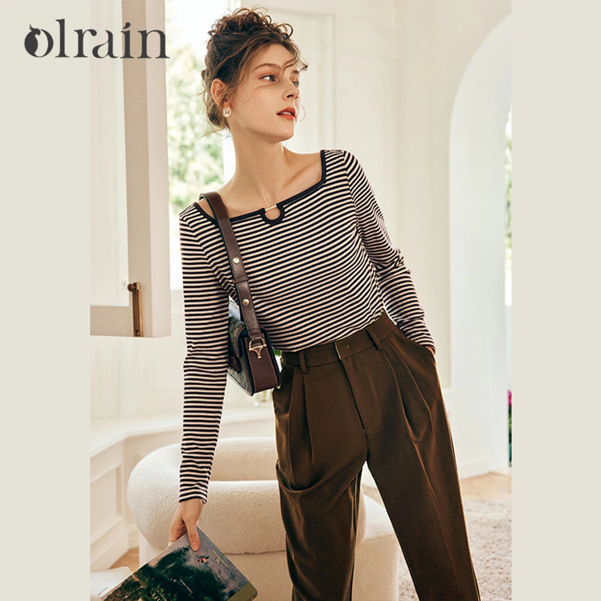 OLrain 프렌치 스트라이프 긴팔 티셔츠 여성 가을 2026 새로운 슬림핏 스퀘어 칼라 티셔츠 패션 통근 탑 ...