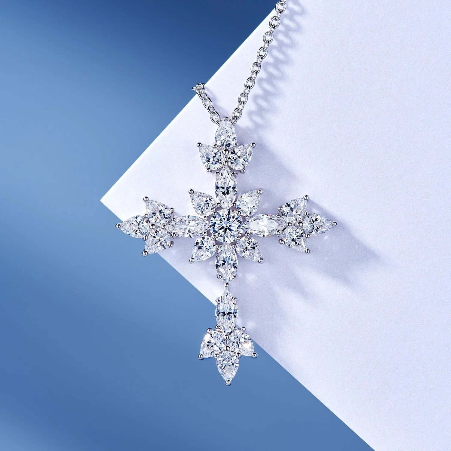 Exquisite Necklace for Women's Cross Shape Pendant Necklace Fashion ...