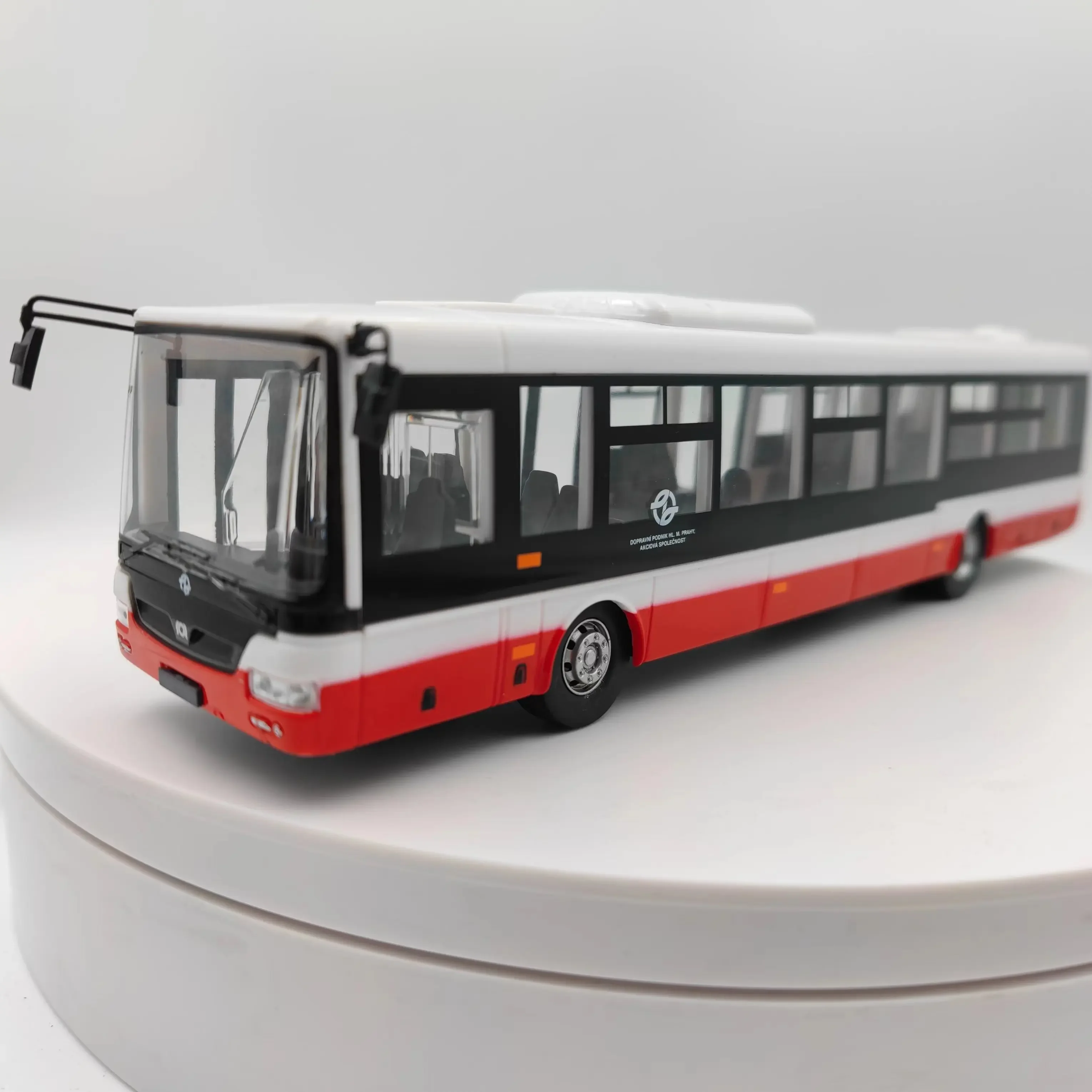 1-43-Scale-SOR-NB12-Retro-Classic-Nostalgia-Plastic-Bus-Simulation-Car-Model-Collectible-Toy ...