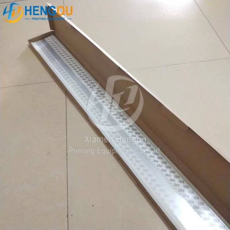 1 carton =12 pcs 1067x90mm SM102 protective underlay film 82.008.119F ...