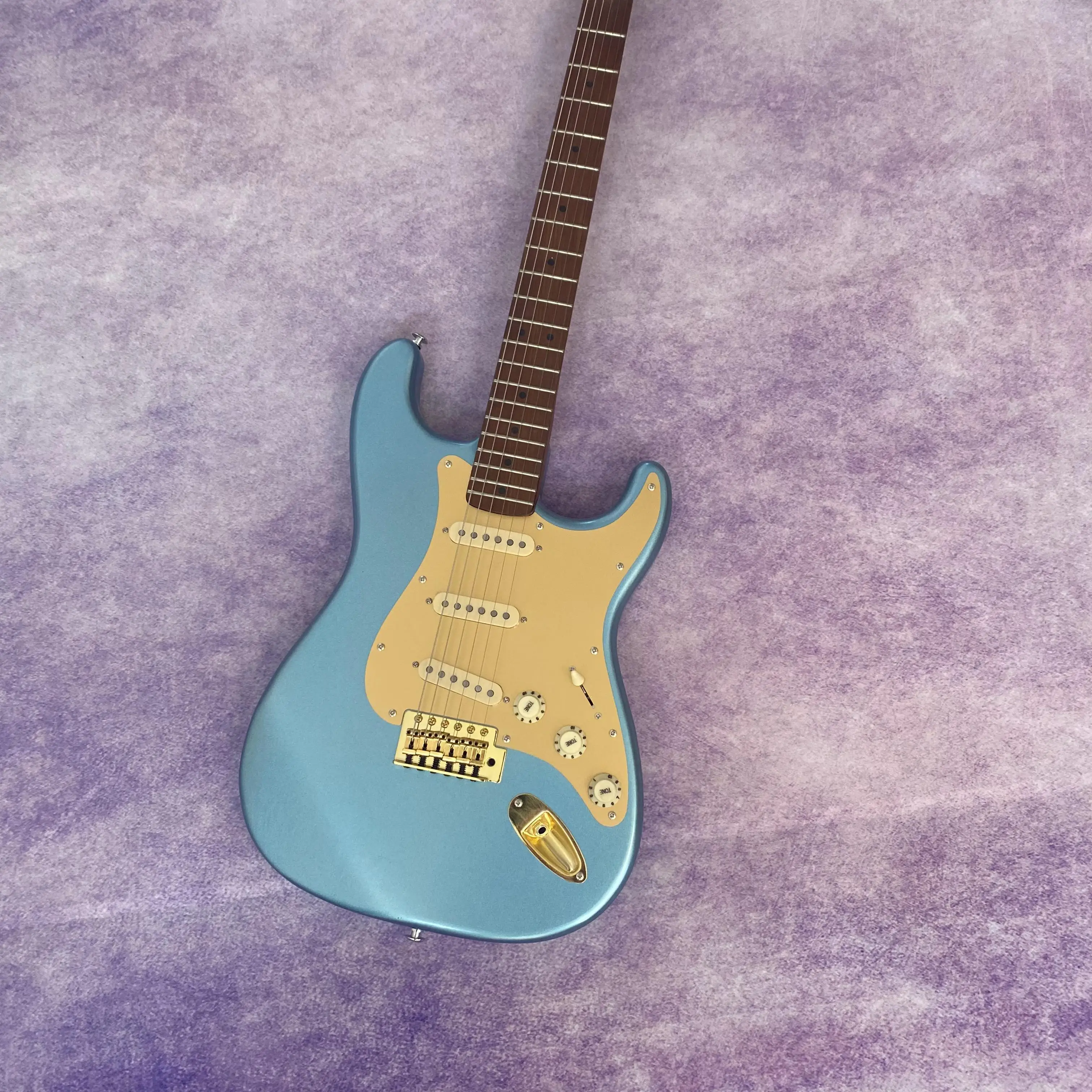 Metal-blue-ST-electric-guitar-concave-waist-plucked-instrument-great ...