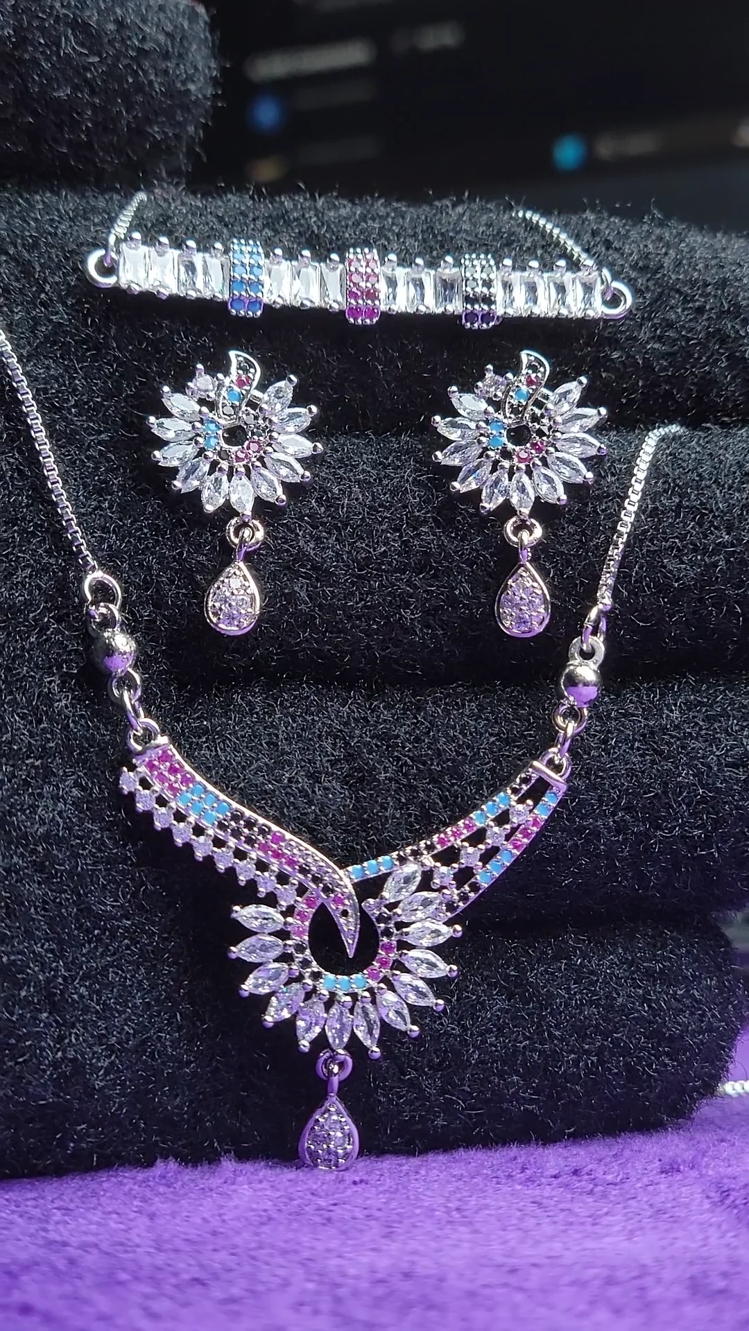 Radiant Blossom Jewelry Set – Necklace, Earrings, and Bracelet | Daraz.pk