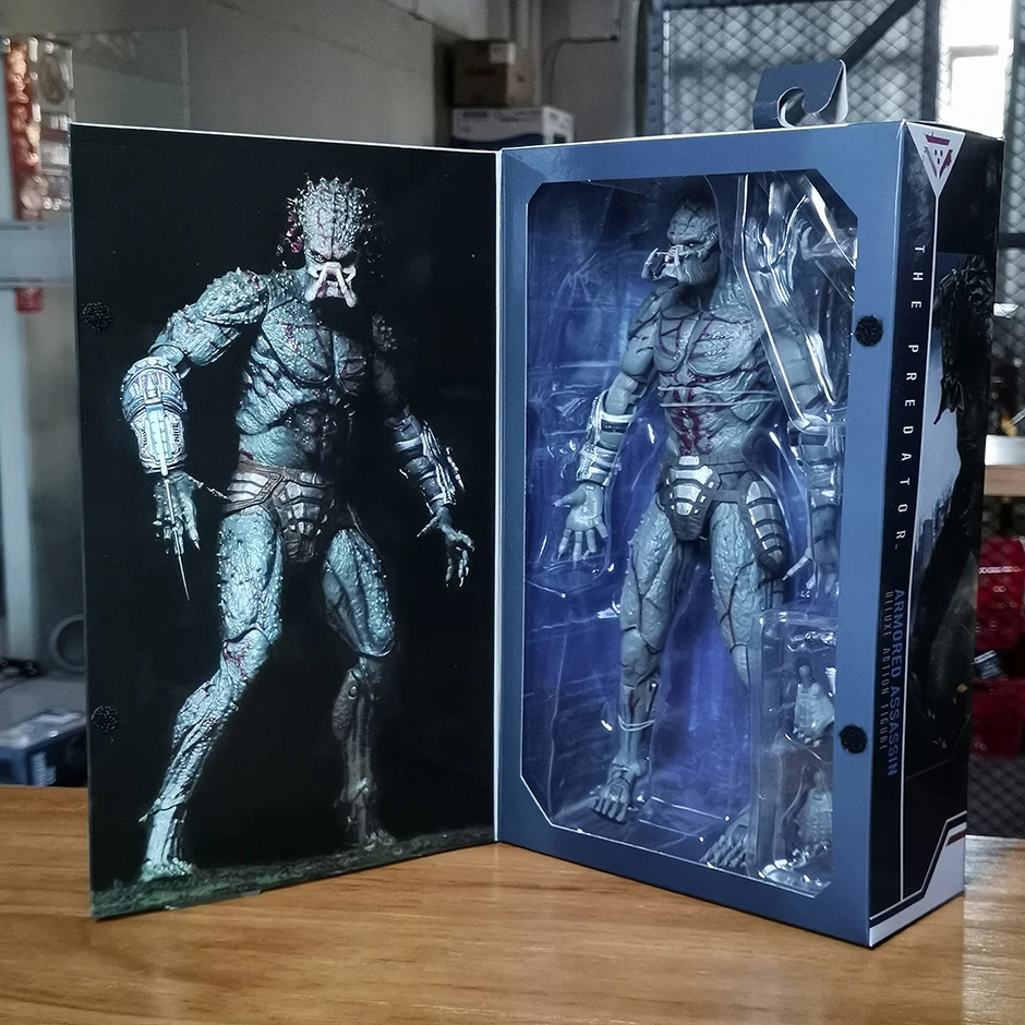 Neca Armored Assassin Predator - Ultimate Predator Deluxe 12" Action ...