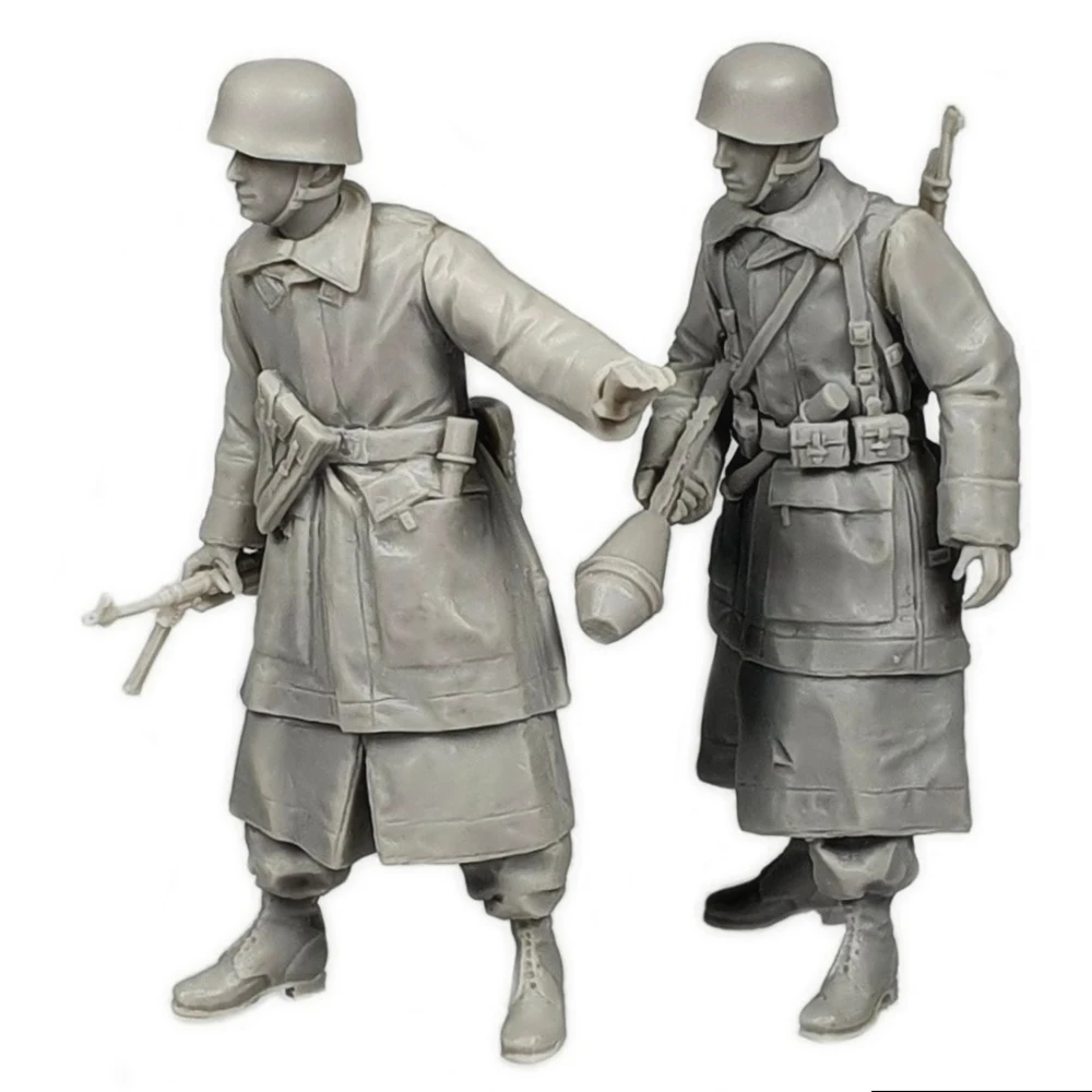 1-35-Two-soldiers-from-World-War-II-Resin-Model-figure-soldier-GK ...