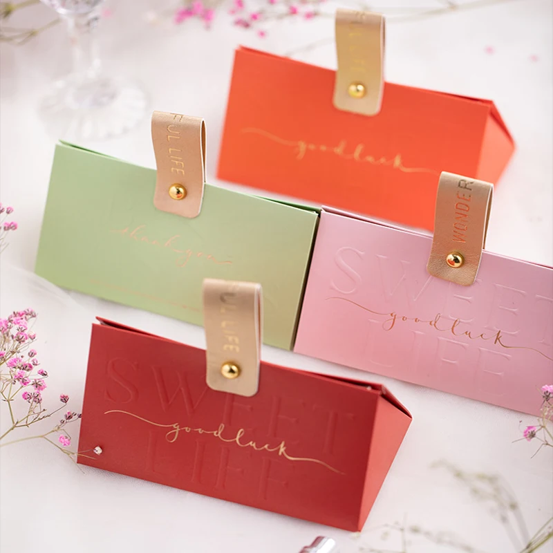 Triangle-Shape-Gift-Box-Wedding-Favor-Gifts-Boxes-Bags-Chocolate-Treat ...