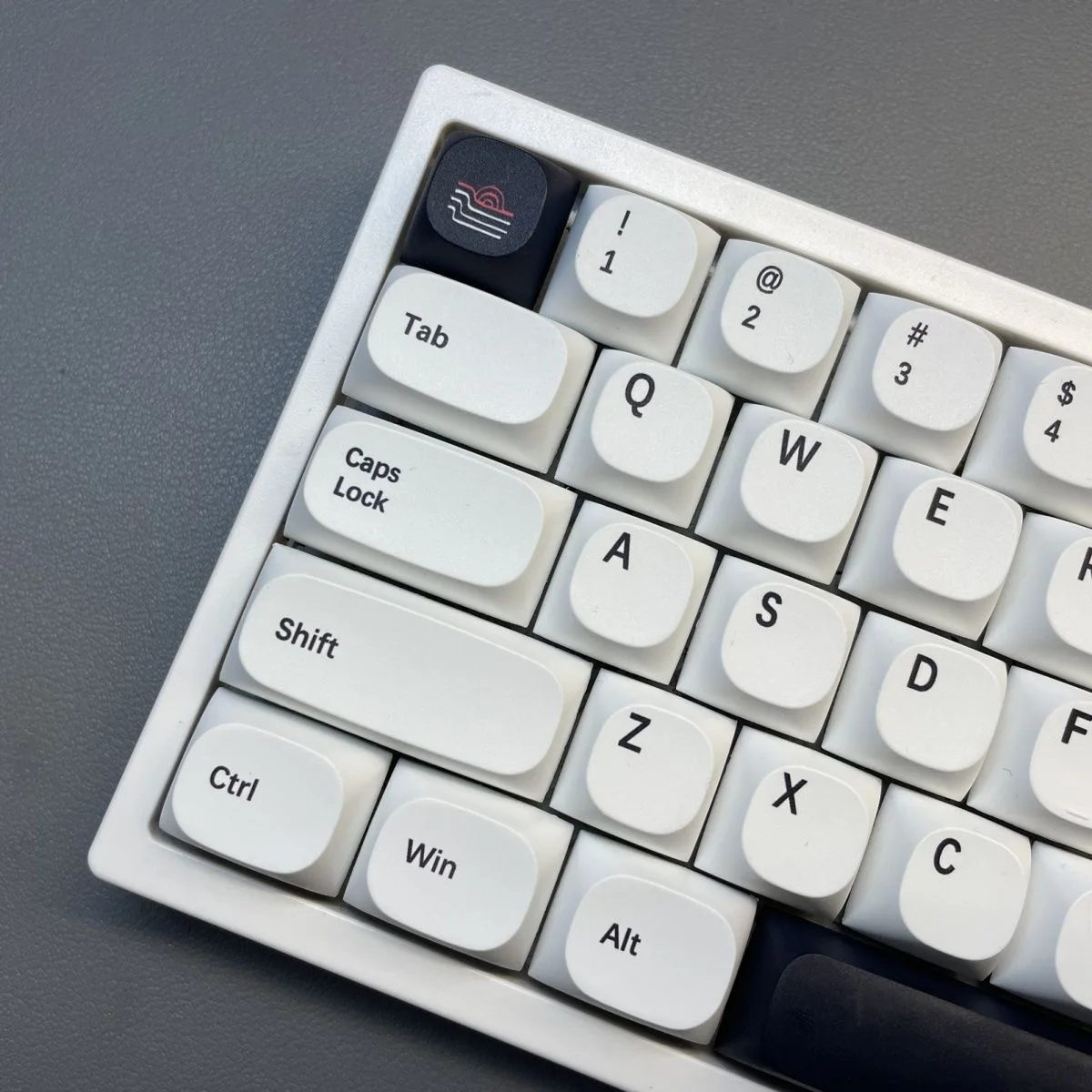 126-Keys-Key-Cap-Minimalist-Style-MA-Profile-PBT-White-Black-Keycap ...