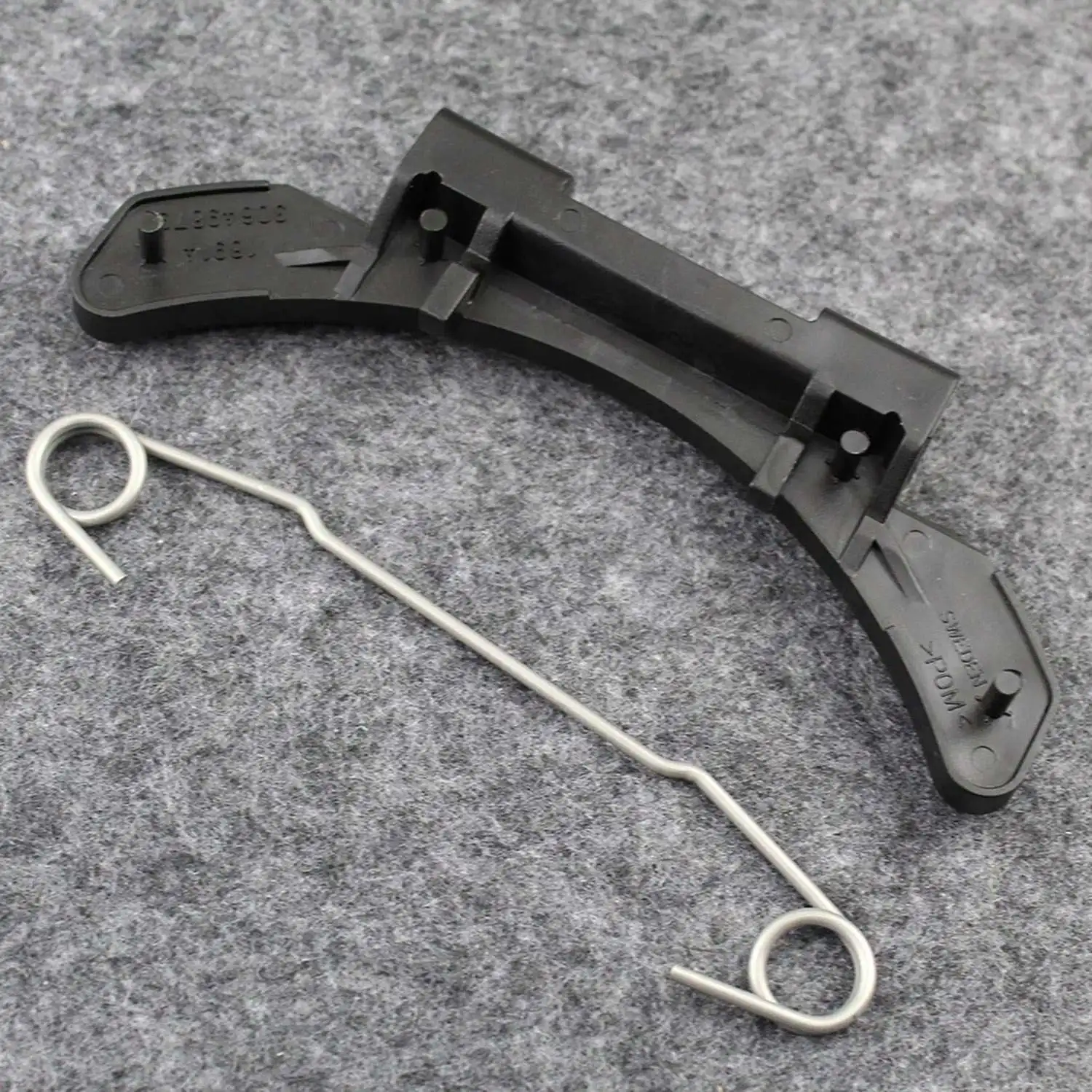 Car-Tank-Hinge-Fuel-Flap-Hinge-Bracket-for-Volvo-V70-S60-S80-XC90 ...