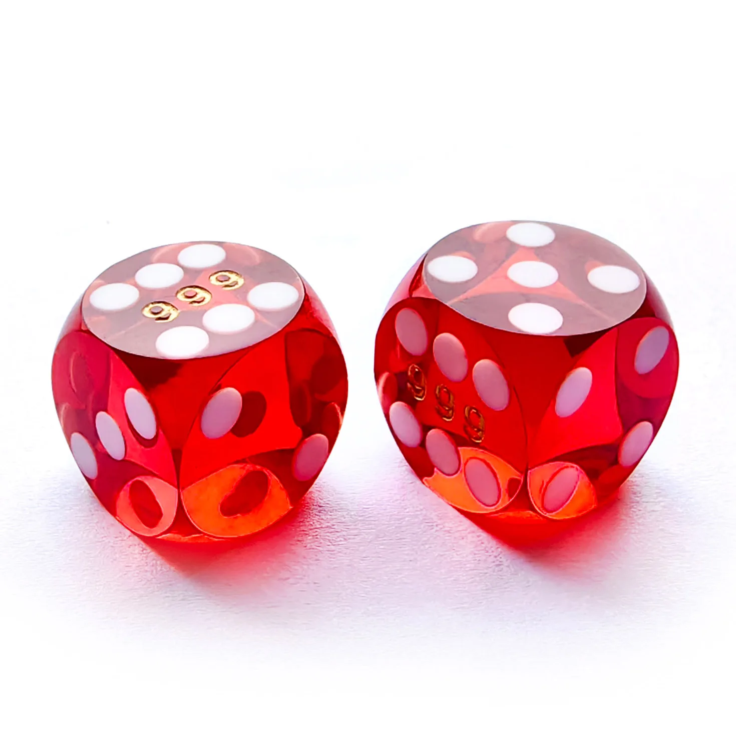 Precision Dice With Fancy Edges