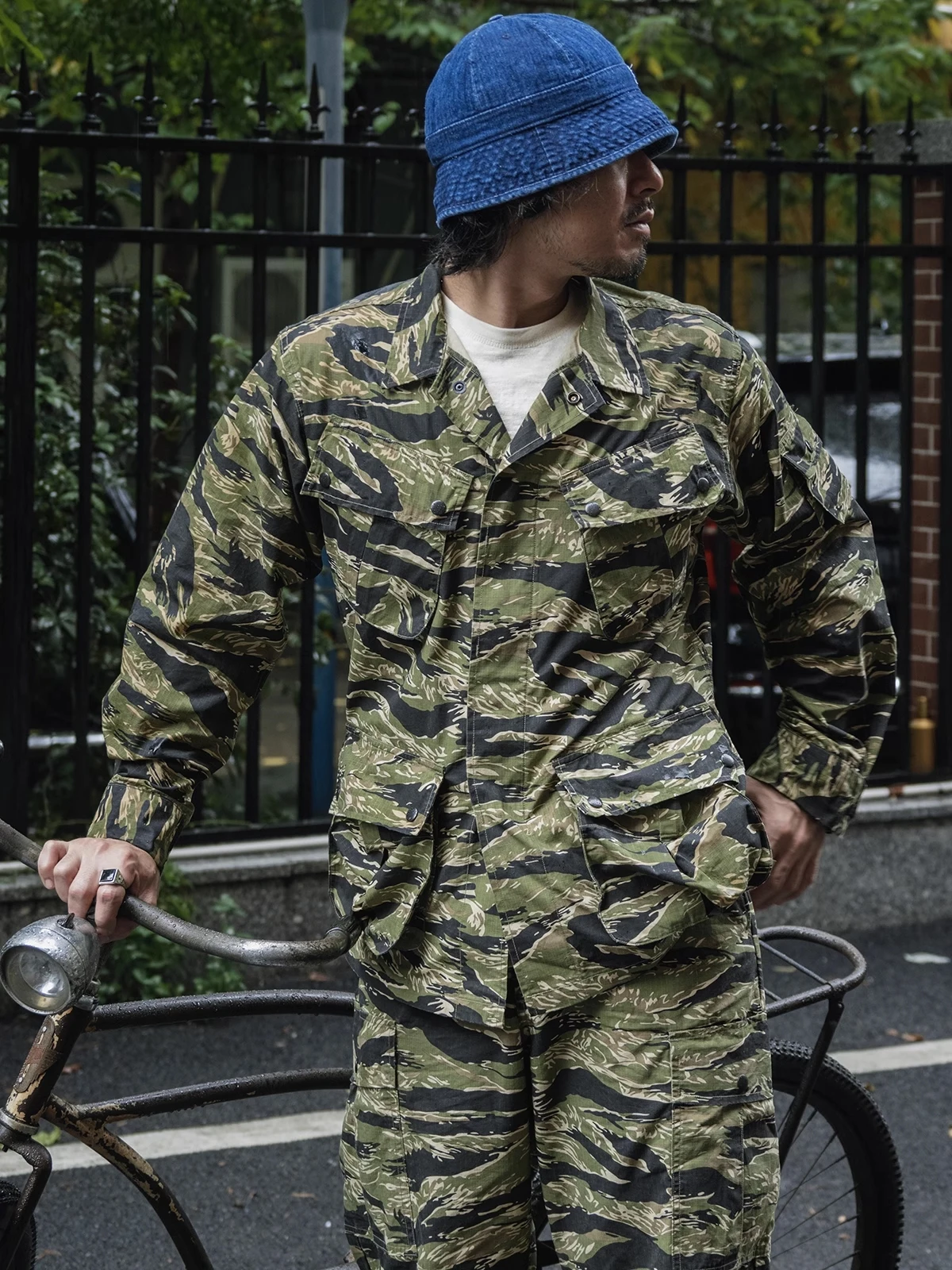 Tiger Stripe Camo Pattern