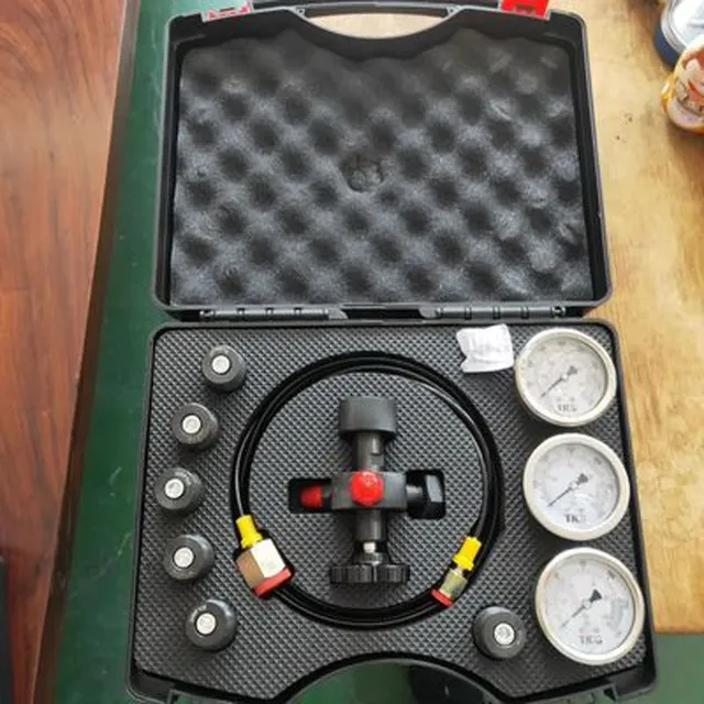 Hydraulic Pressure Testing Tool FPU-1-25 Hydraulic Nitrogen Charging ...
