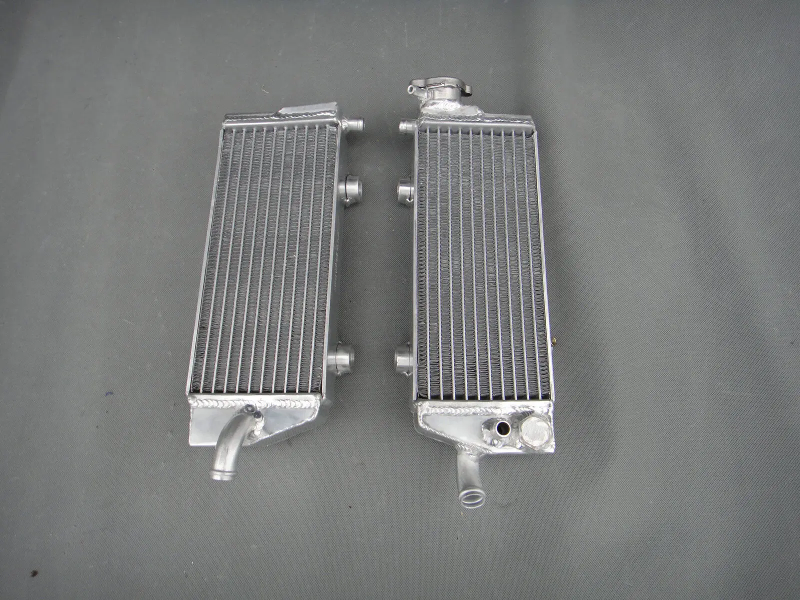 L-R-Aluminum-Radiator-for-HUSABERG-FE-370-450-570-2009-2012-2010-2011.jpg