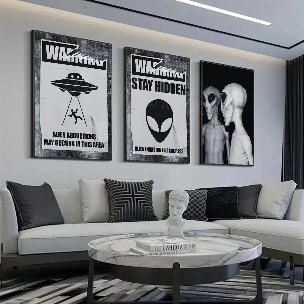 Trendy Retro Abstract Alien UFO Spaceship Funny Art Poster Canv Poster ...