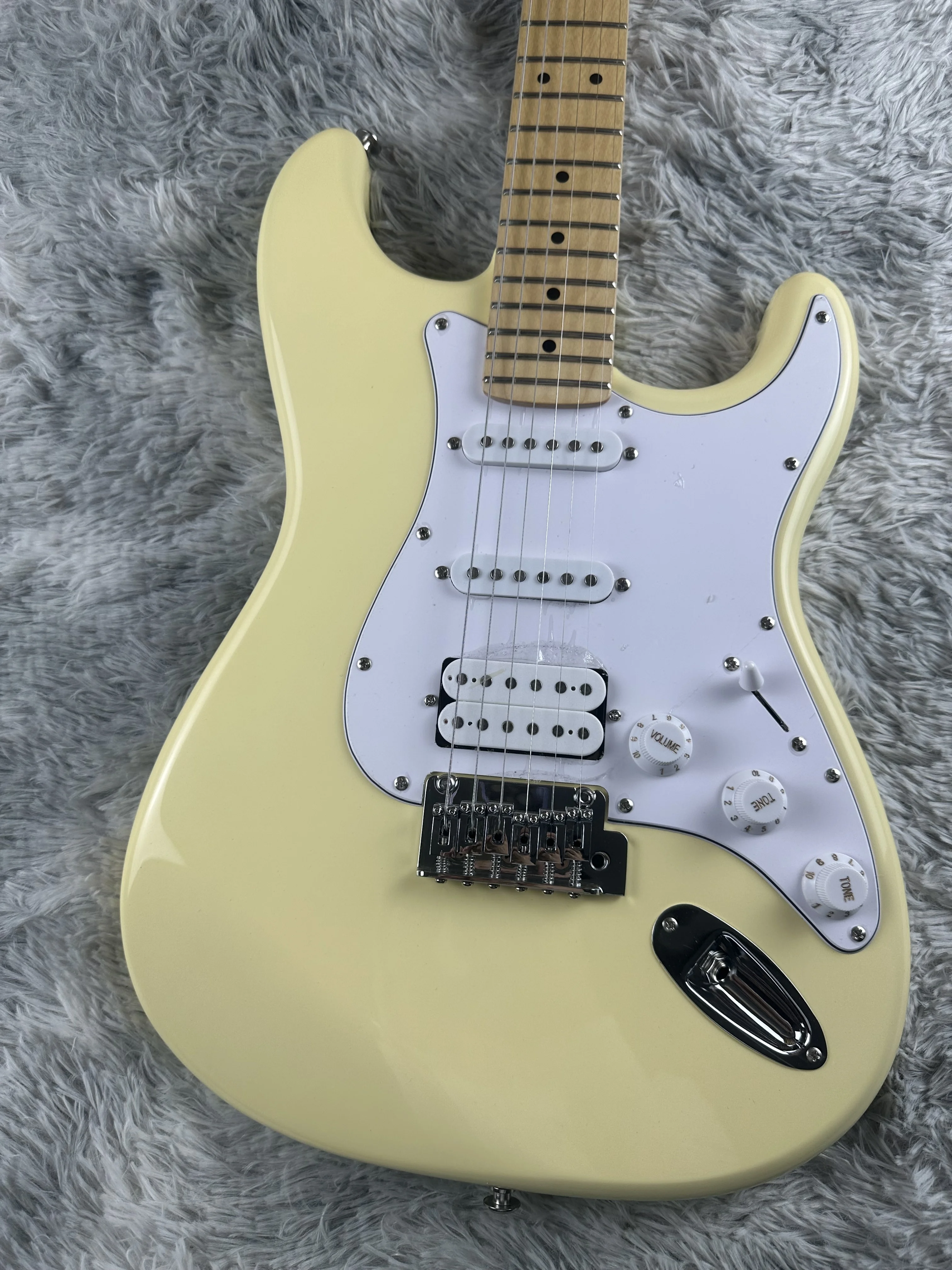 ST-electric-guitar-creamy-yellow-light-imported-paint-alder-body-maple ...