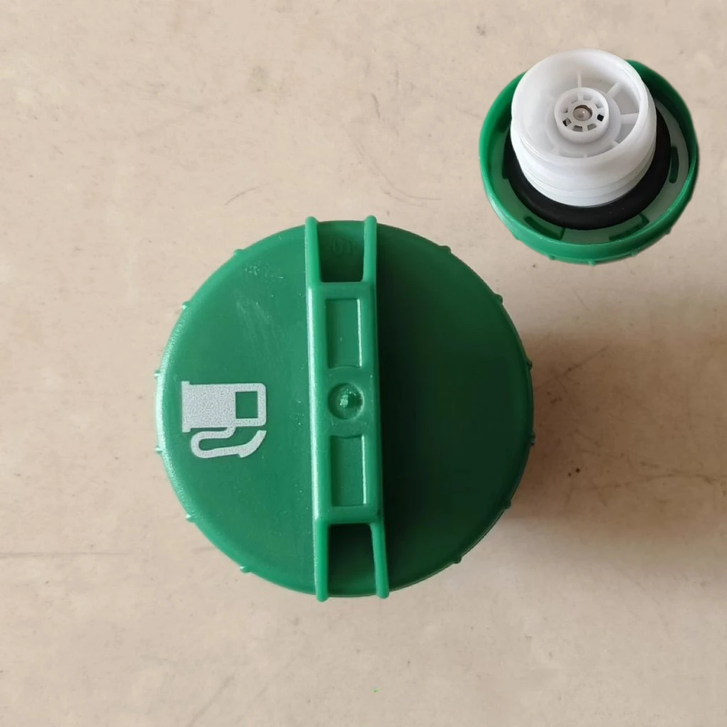 6661114-Fuel-Cap-for-Bobcat-753-320-322-325-328-329-331-334-335-337-341.jpg