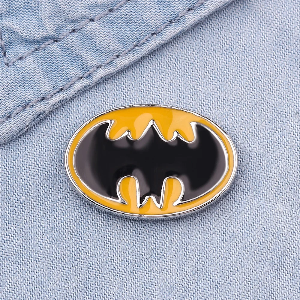 Эмалированные значки Бэтмена | AliExpress