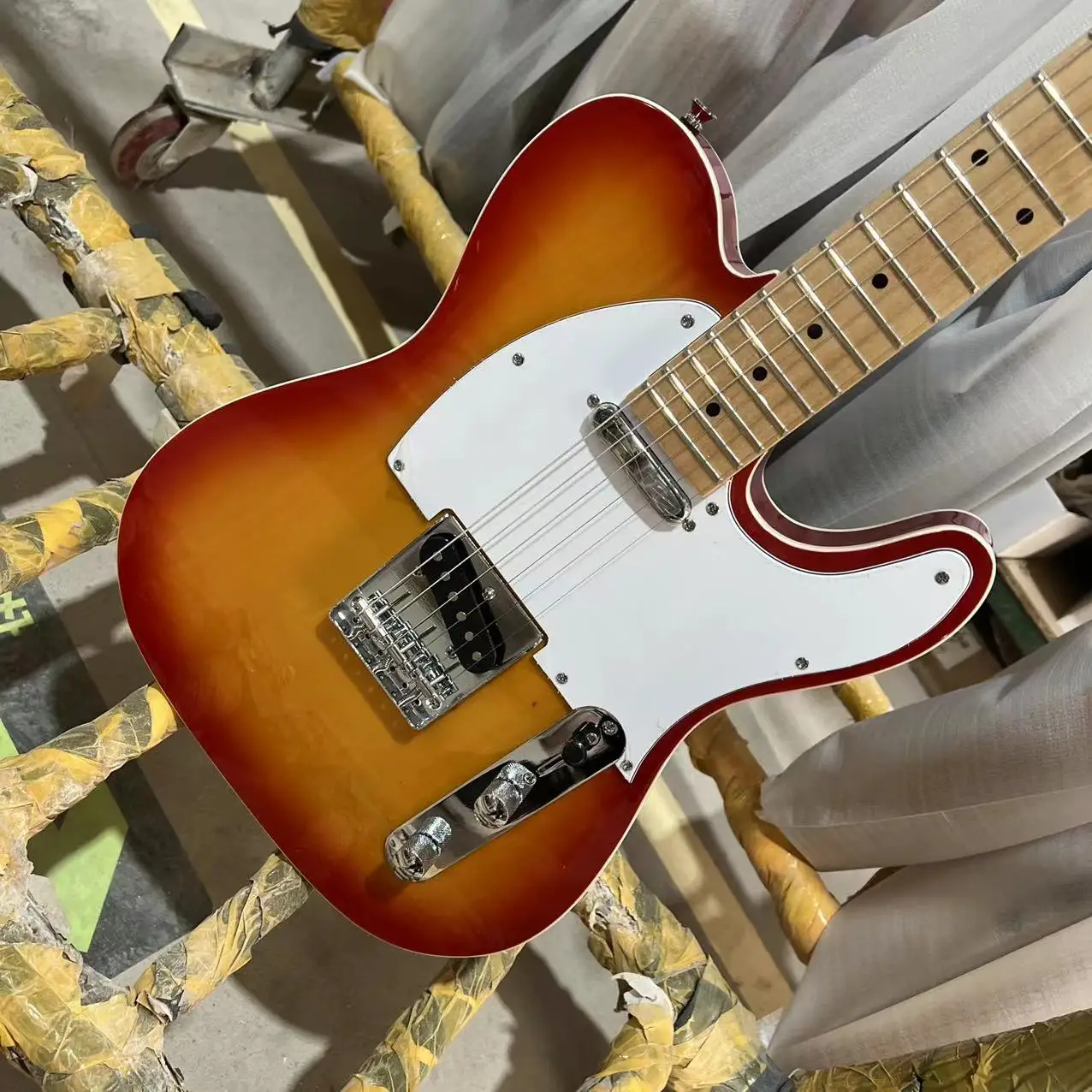Fender Telecaster Cherry Sunburst
