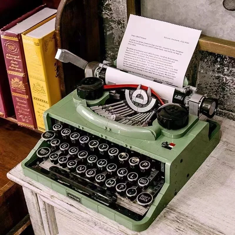 New-2078pcs-Retro-Typewriter-Building-Blocks-Keyboard-MOC-21327-Set ...