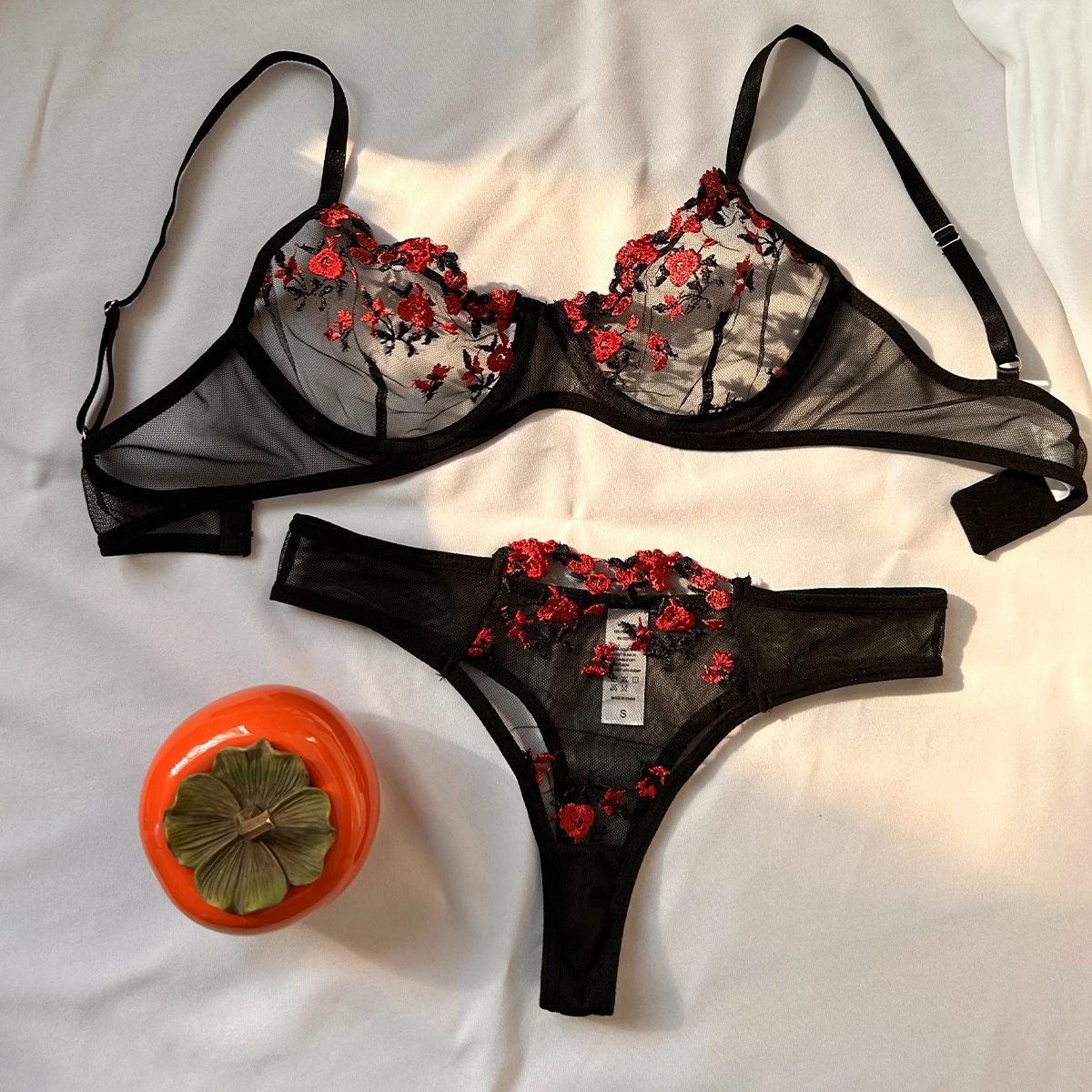 Conjunto-de-ropa-interior-Sexy-para-mujer-sujetador-ex-tico-emocional-conjunto-de-lencer-a-con.jpg