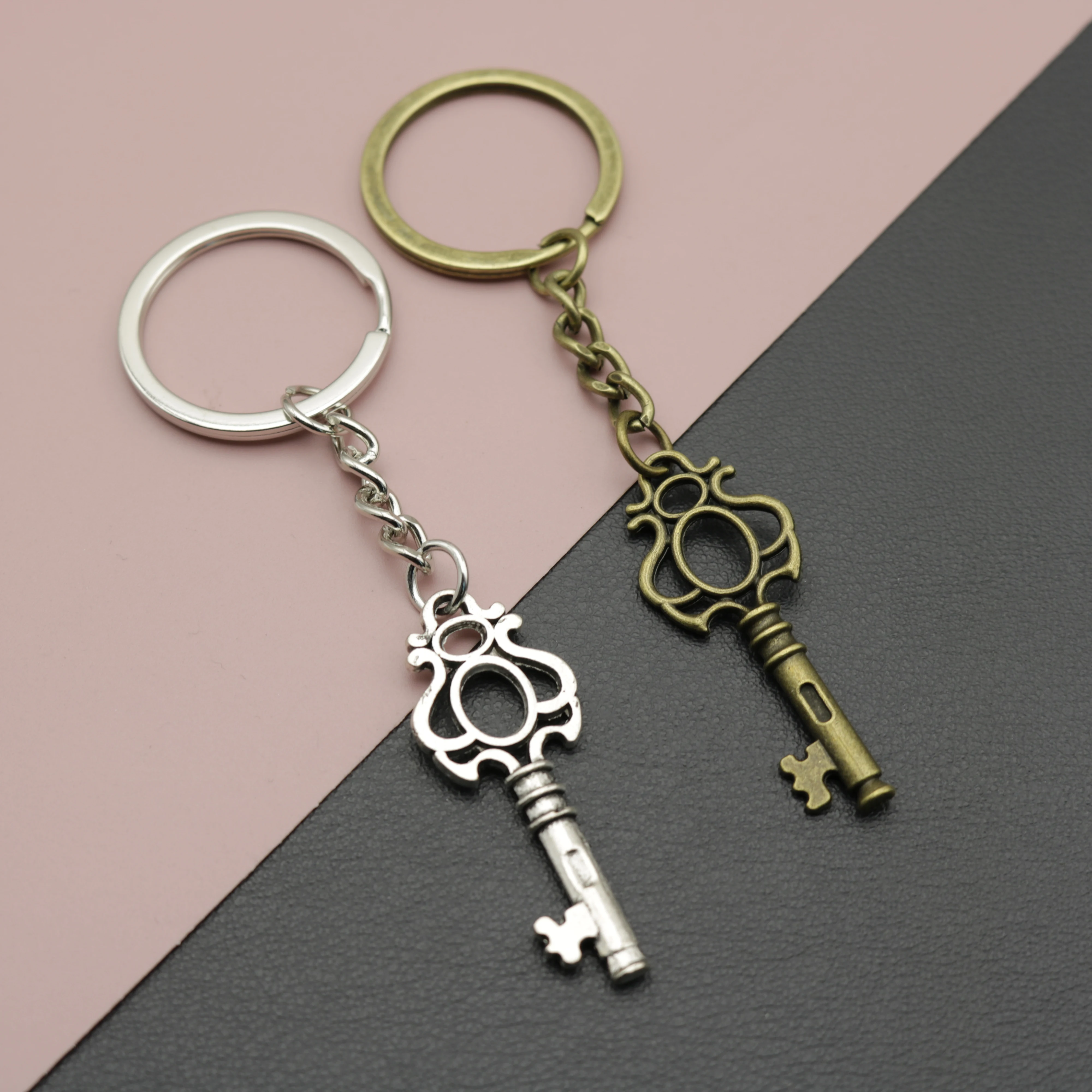 New-Fashion-Keychain-DIY-Metal-Keychain-Retro-Unlock-Key-silver-Pendant ...