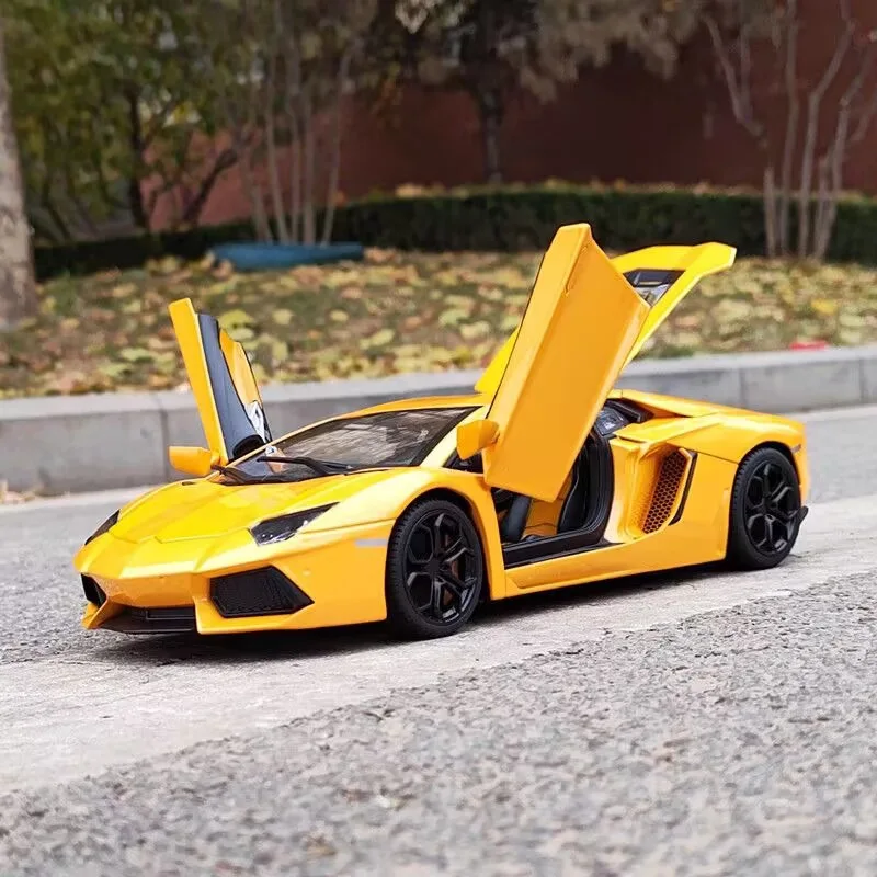 1-18-Aventador-LP740-Alloy-Sports-Car-Model-Diecast-Metal-Racing-Car ...