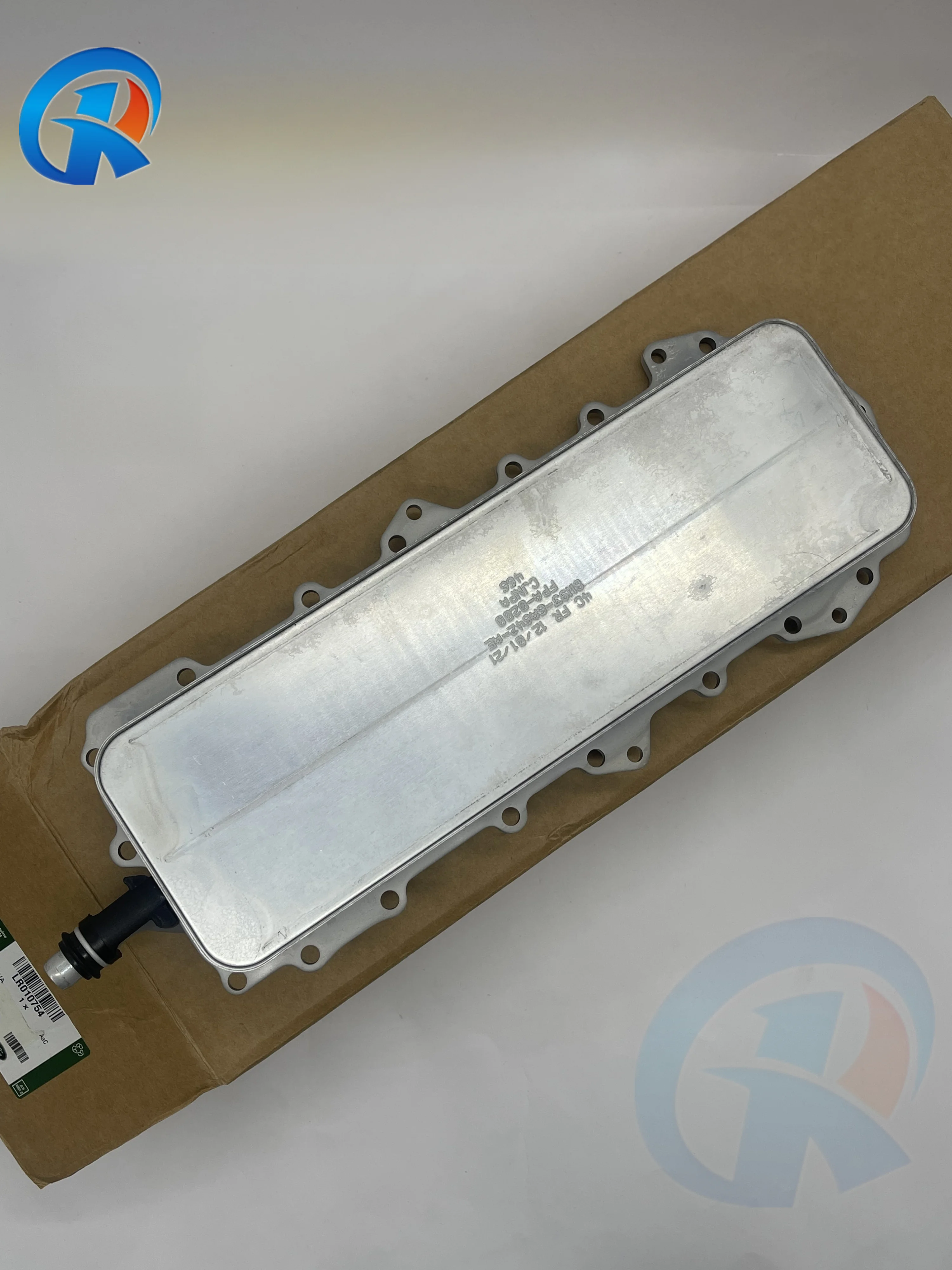 ENGINE-OIL-COOLER-FOR-LAND-ROVER-5-0L-V8-PETROL-DISCOVERY-4-RANGE-ROVER ...