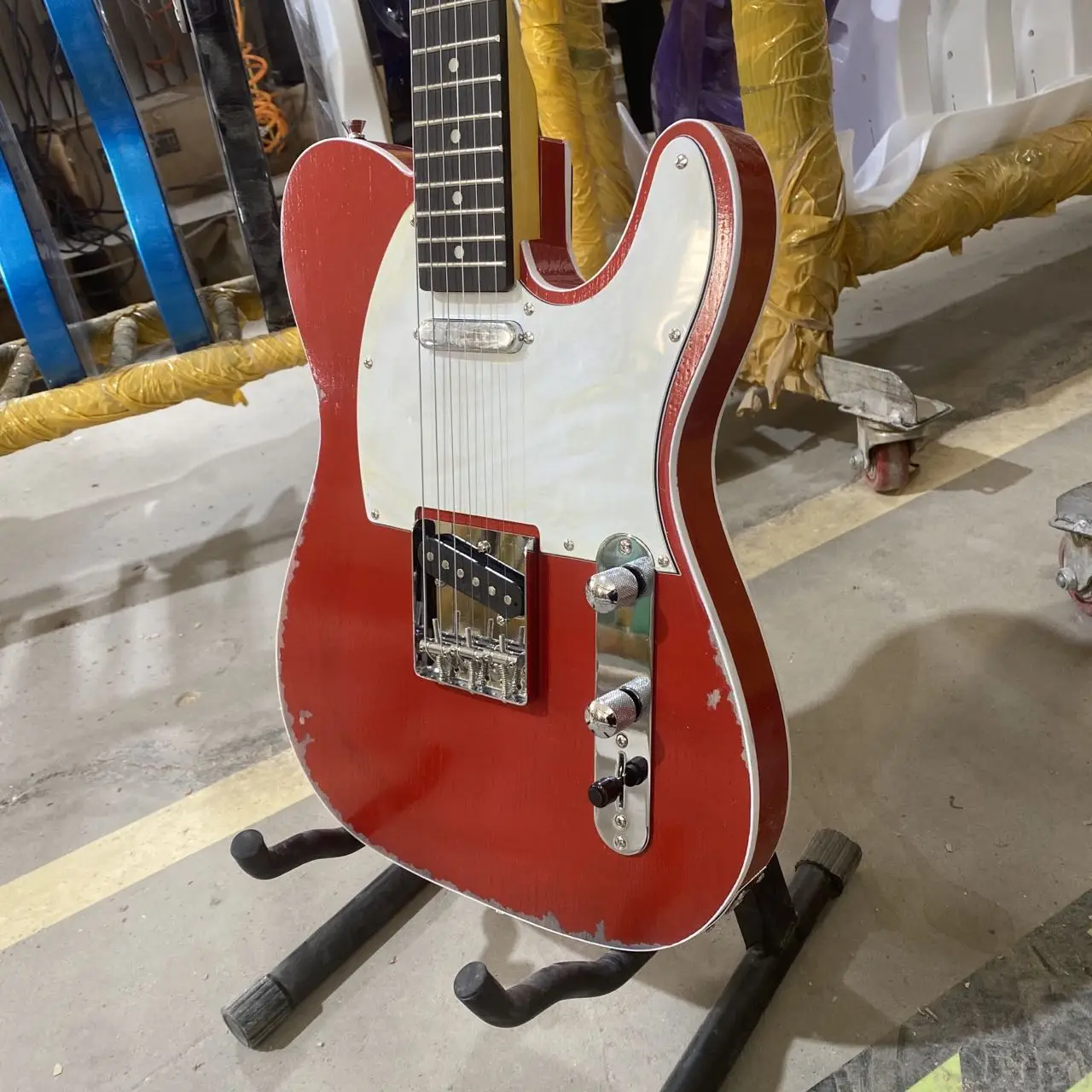 Fiesta Red Telecaster Bindung