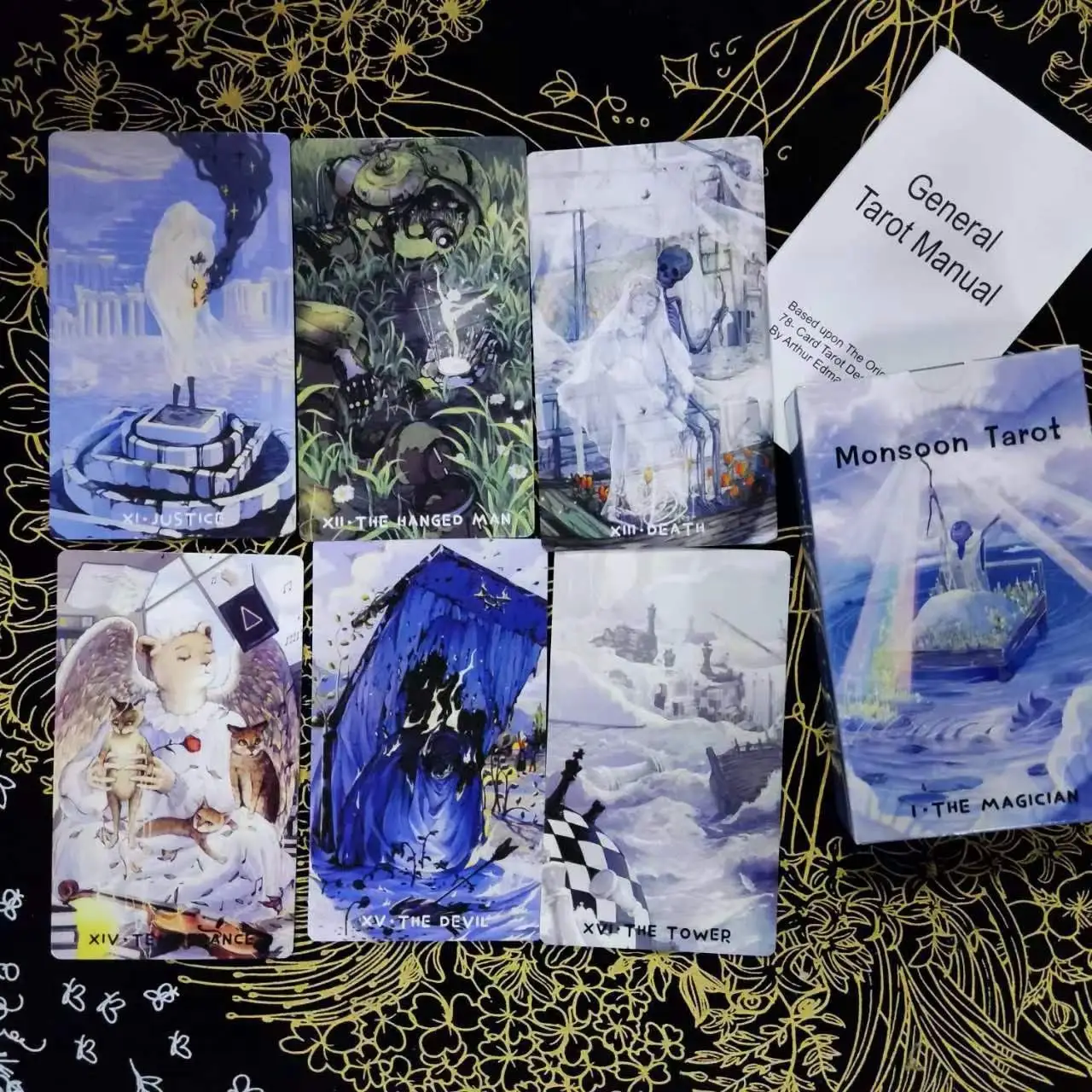 MonsoonTarot-78-pi-ces-avec-guide-12x7cm.jpg