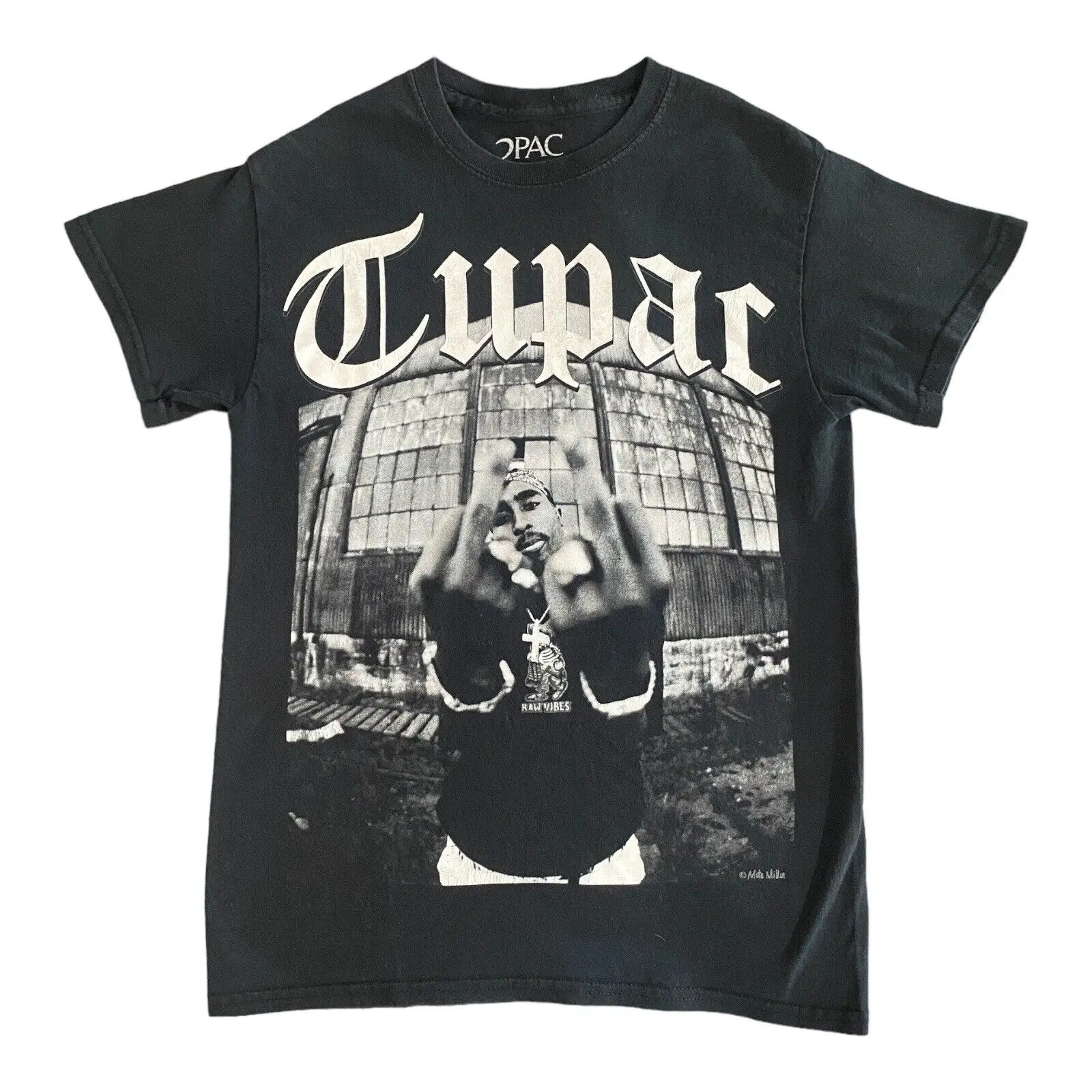 Tupac-Middle-Finger-T-Shirt-2Pac-Black-Size-Small-long-or-short-sleeves.jpg