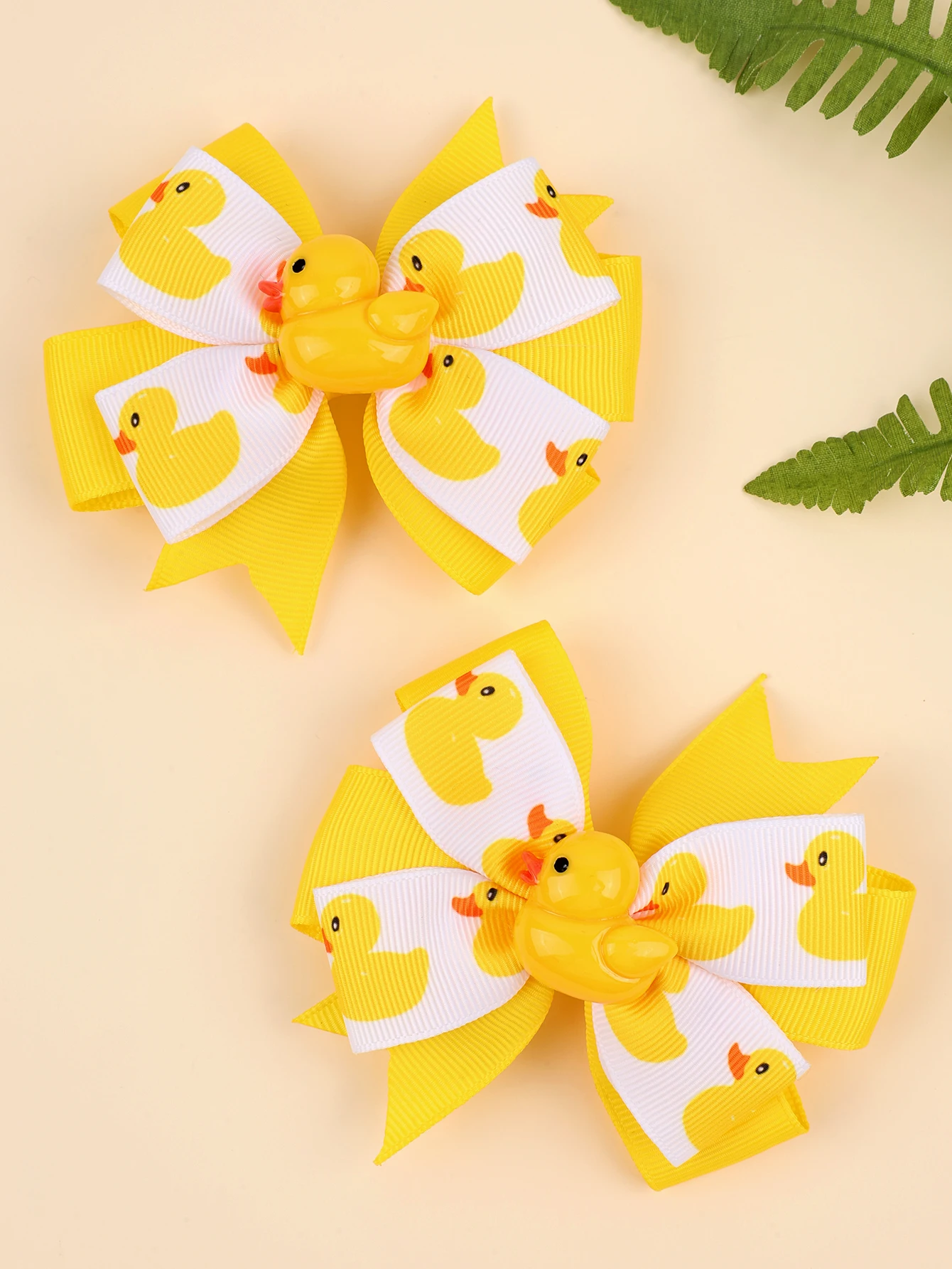 2pcs Cute Little Yellow Duck Ribbon Bow Hair Clips for Kids, Alligator ...
