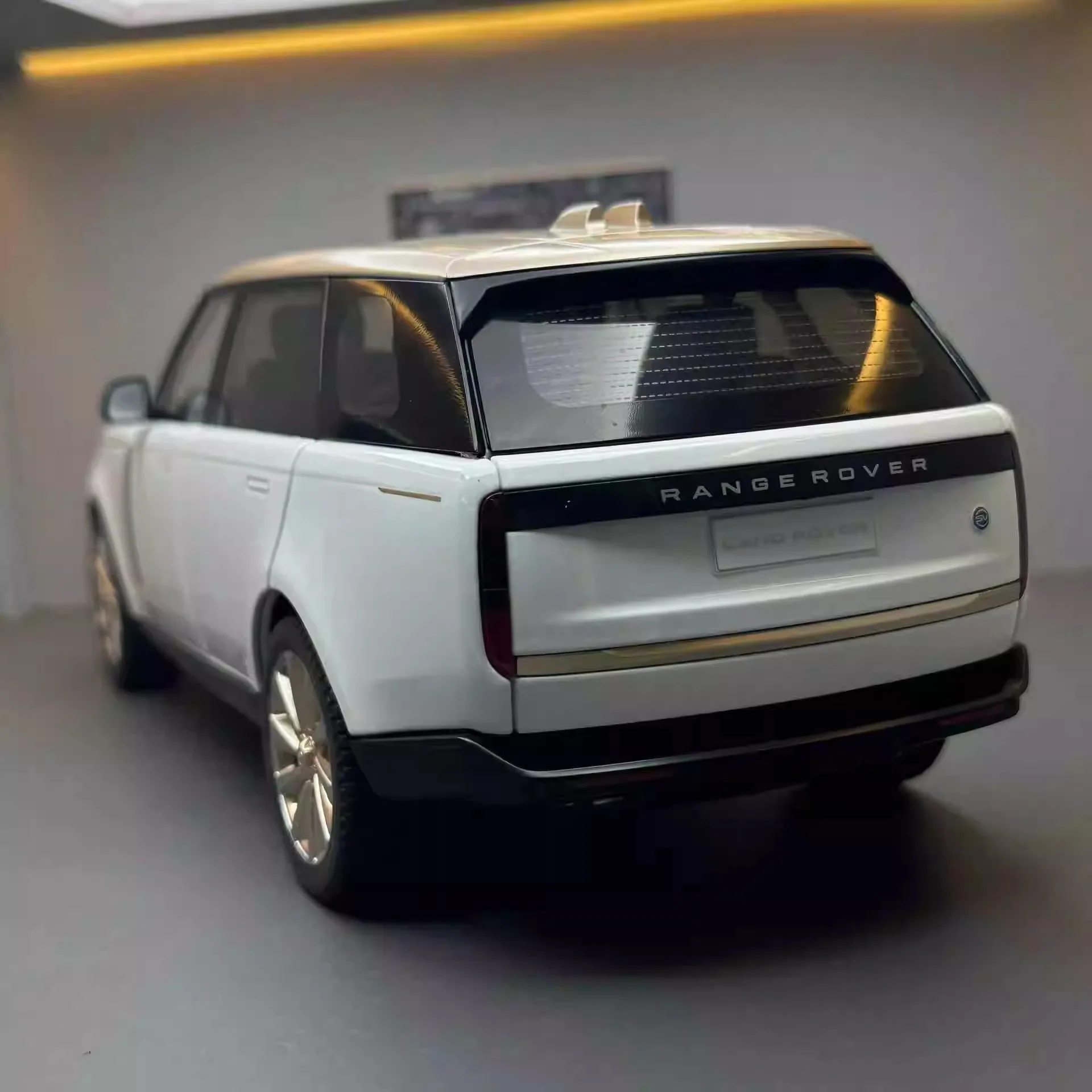 1:18 Land Range Rover SV2022 SUV Alloy Car Model Diecast Metal Off-road ...