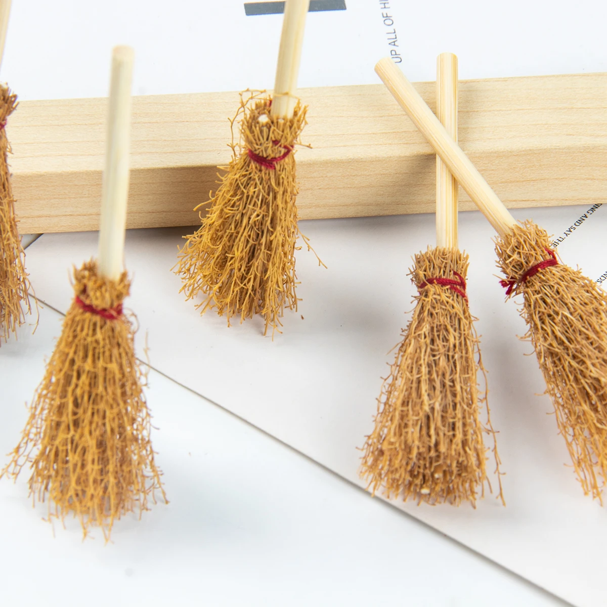 10-20-30-Pcs-Mini-Broom-Red-Rope-Witch-Broom-Kids-Gift-Halloween-Party ...