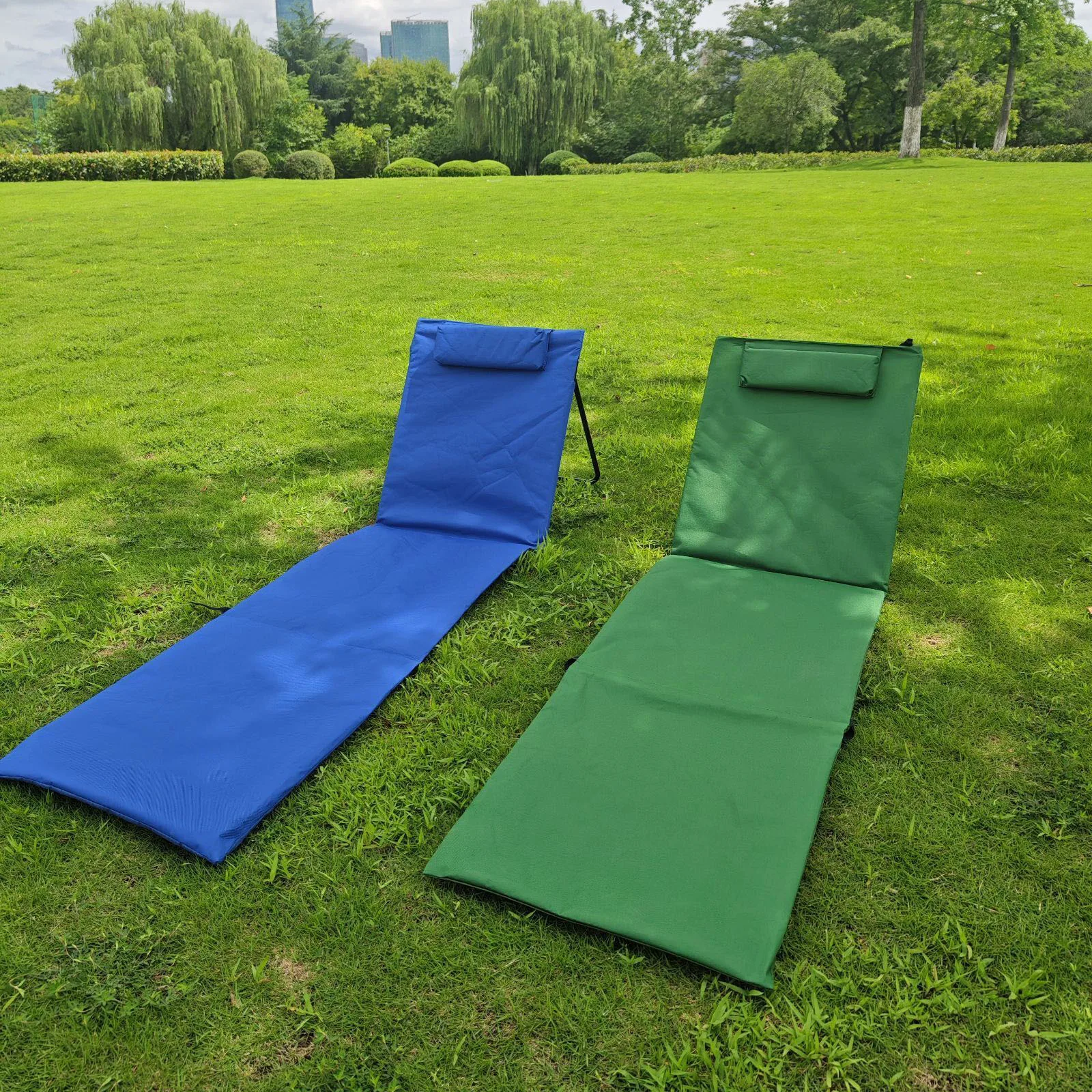 Simple-outdoor-new-portable-foldable-beach-mat-sunbathing-mat-special ...