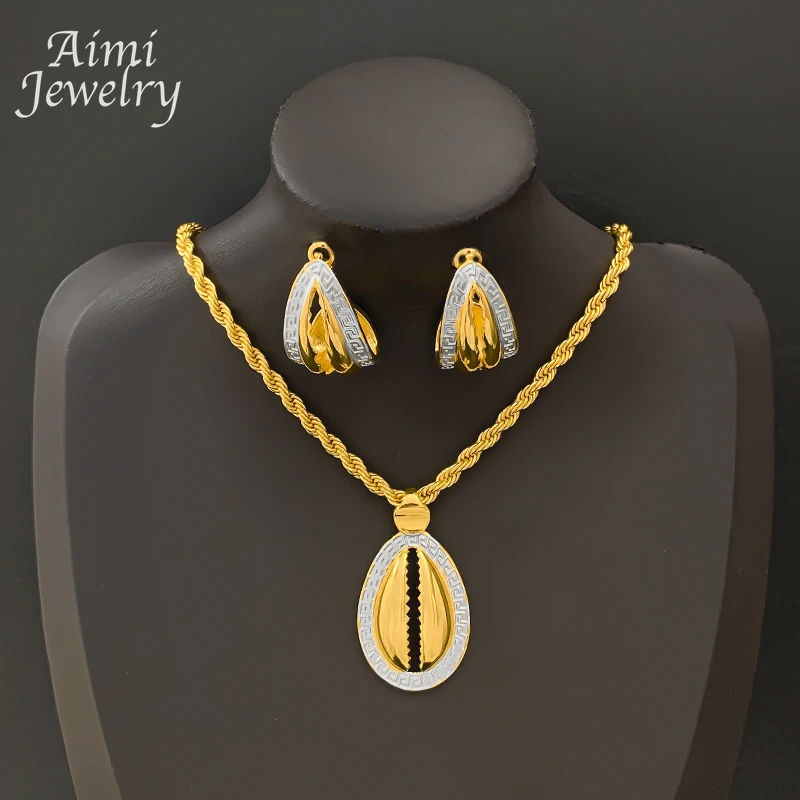 Classic Golden Necklace Hoop Earrings Personalized Pendant with Chain ...