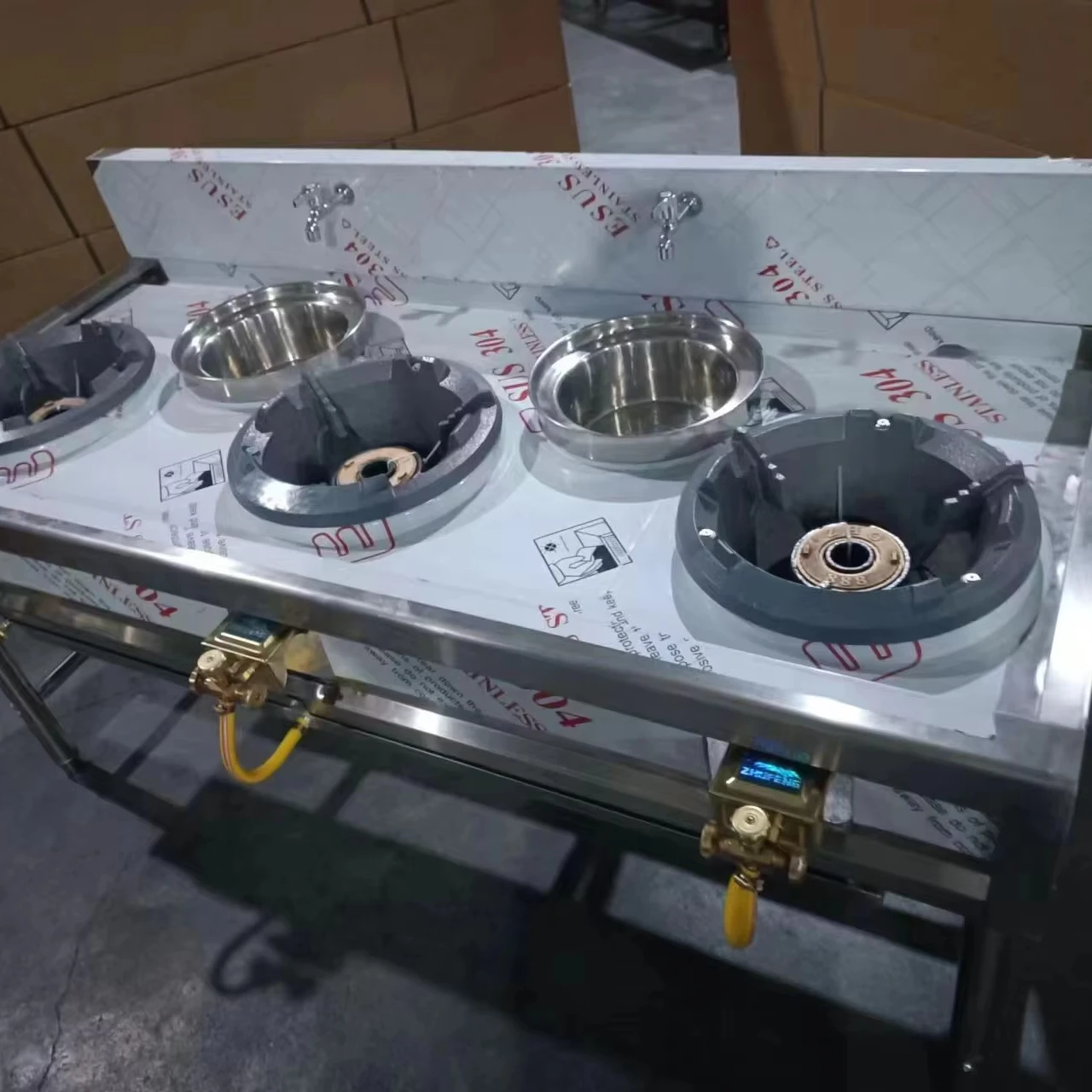 Commercial 201 Stainless Steel Triple Burner Gas Stove with Chinese Wok ...