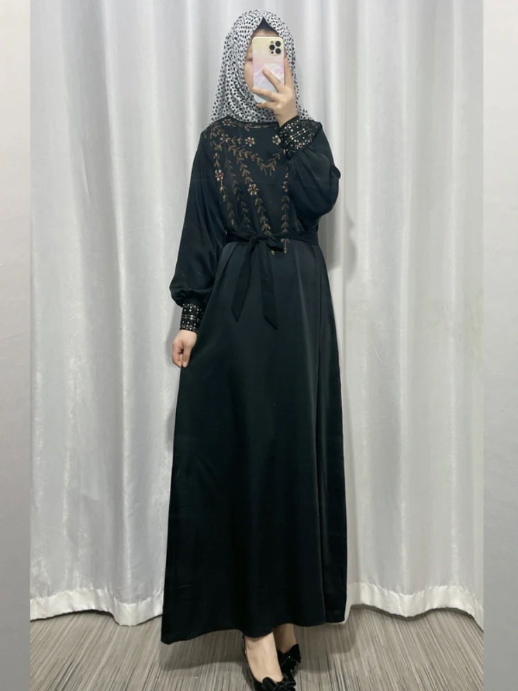 Simple Burqa Designs In Diamond