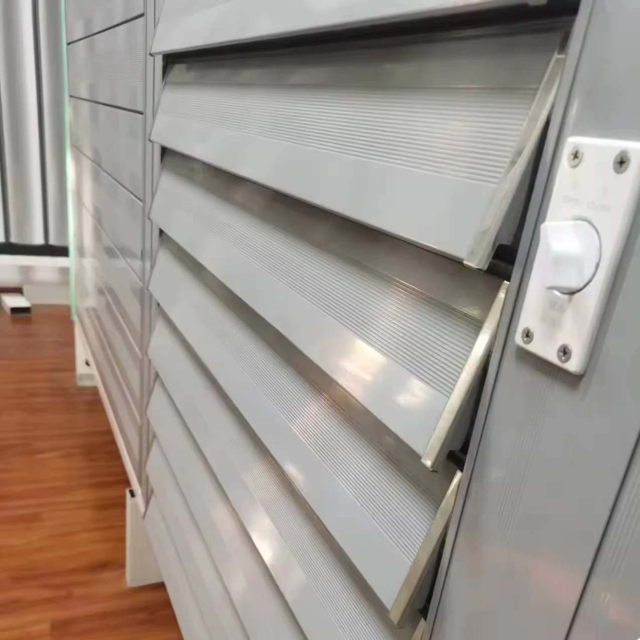 Automatic-or-manual-metal-louvers-exterior-shutters-with-frame-system ...