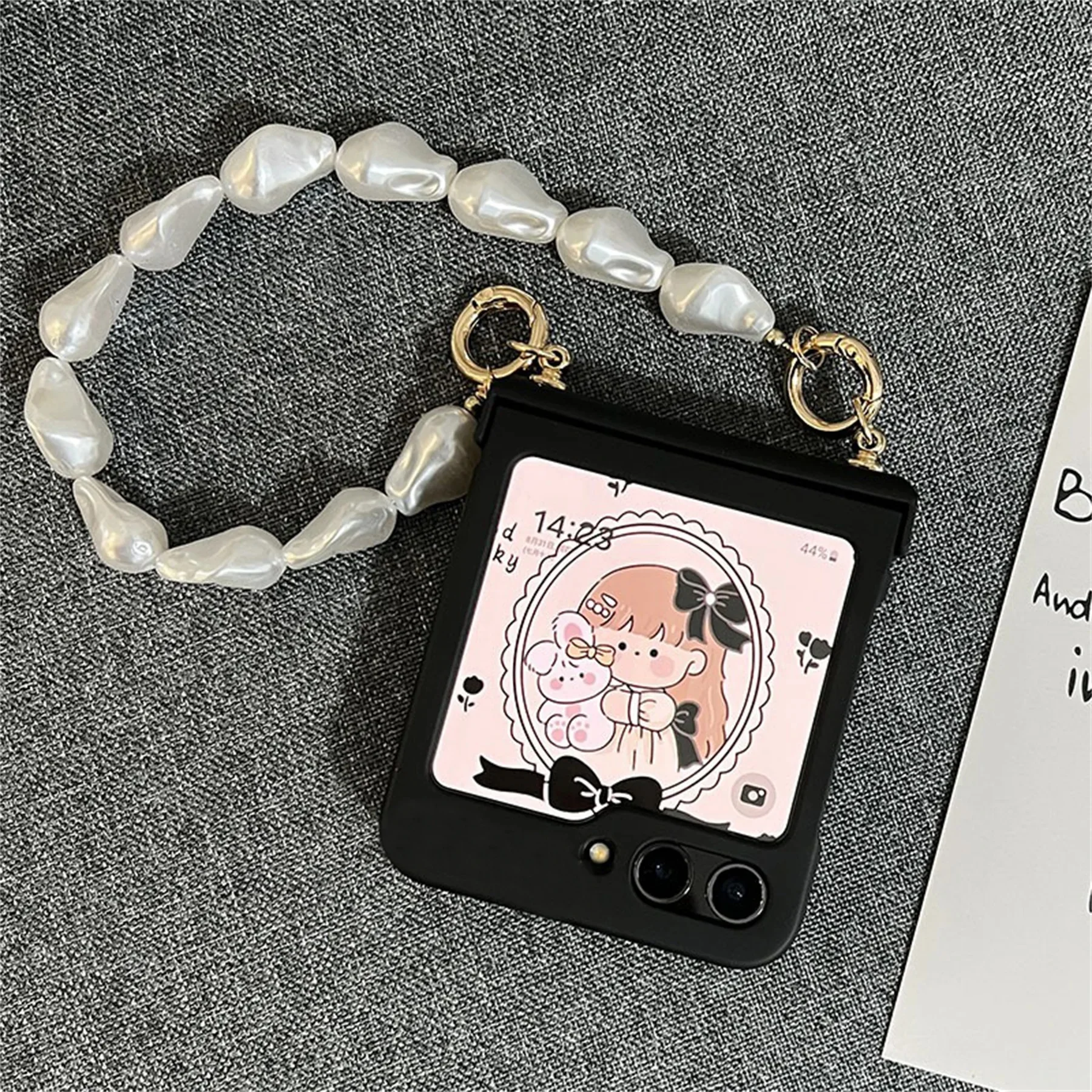 Korean-Cute-Pearl-Chain-Phone-Case-for-Motorola-RAZR-50-40-Ultra-50 ...