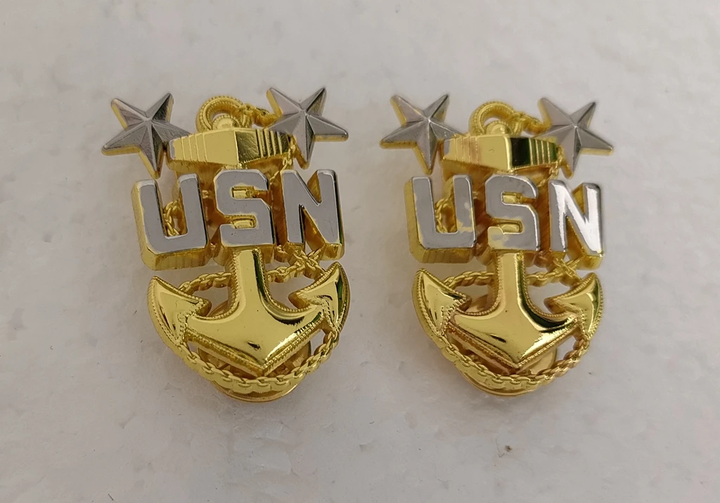 PAIR-U-S-NAVY-CAP-PINS-REGULATION-SIZE-BADGE-PIN-INSIGNIA-DEVICE-E9 ...