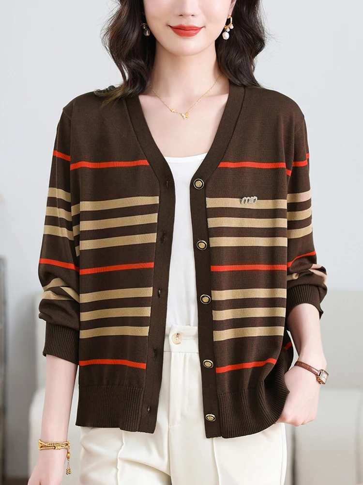 What Are the Best Cardigan Types for Middle-Aged Women in Spring and ...