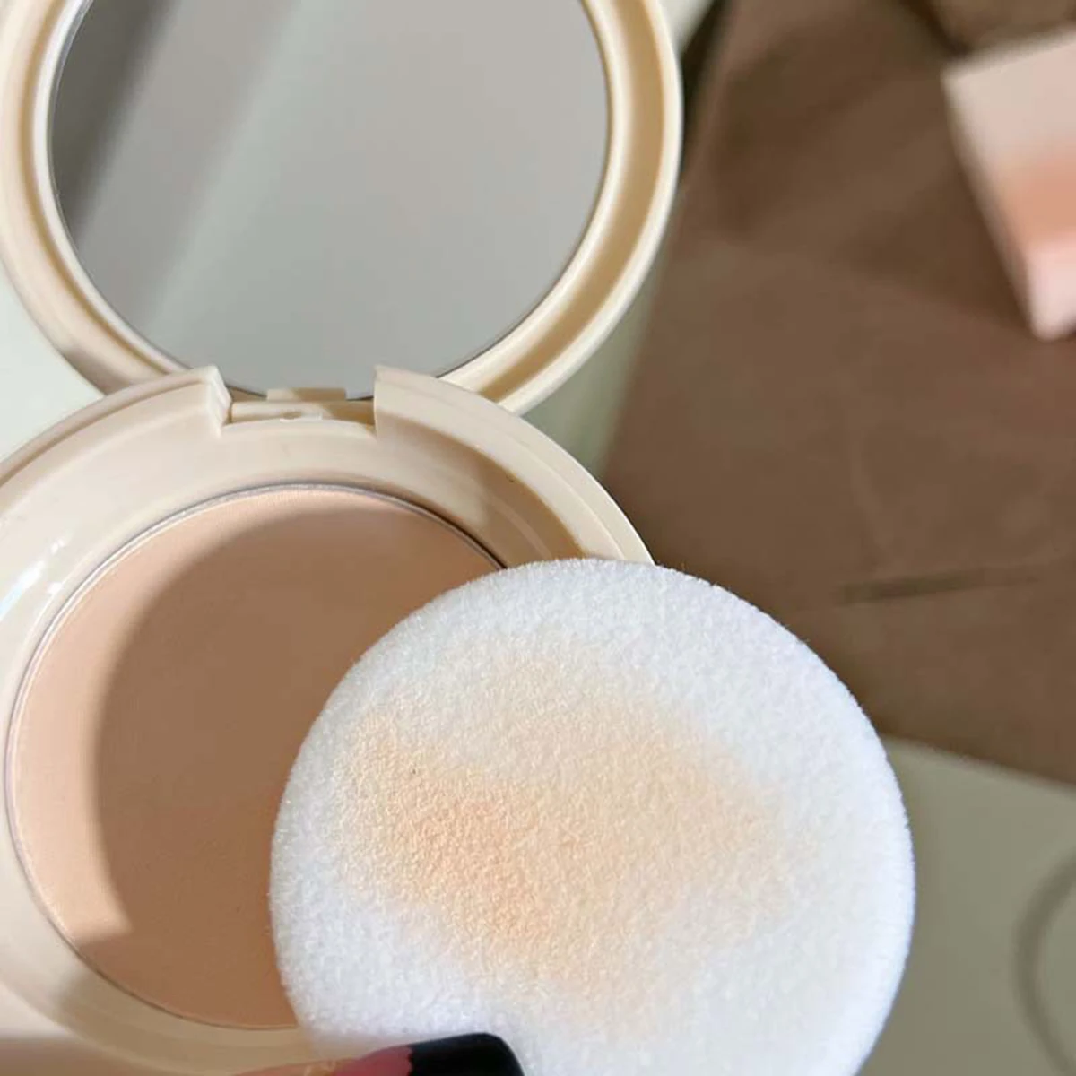 Natural-Scrub-Powder-Oil-Control-Waterproof-Whitening-Foundation-Cream ...