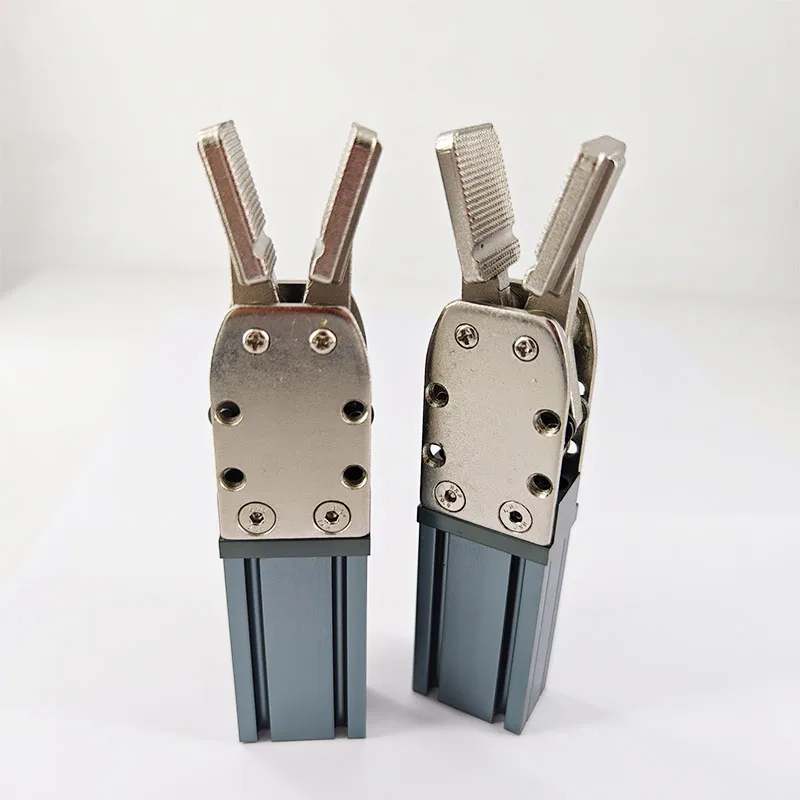 Injection-molding-robotic-arm-fixture-pneumatic-1615D-finger-cylinder ...