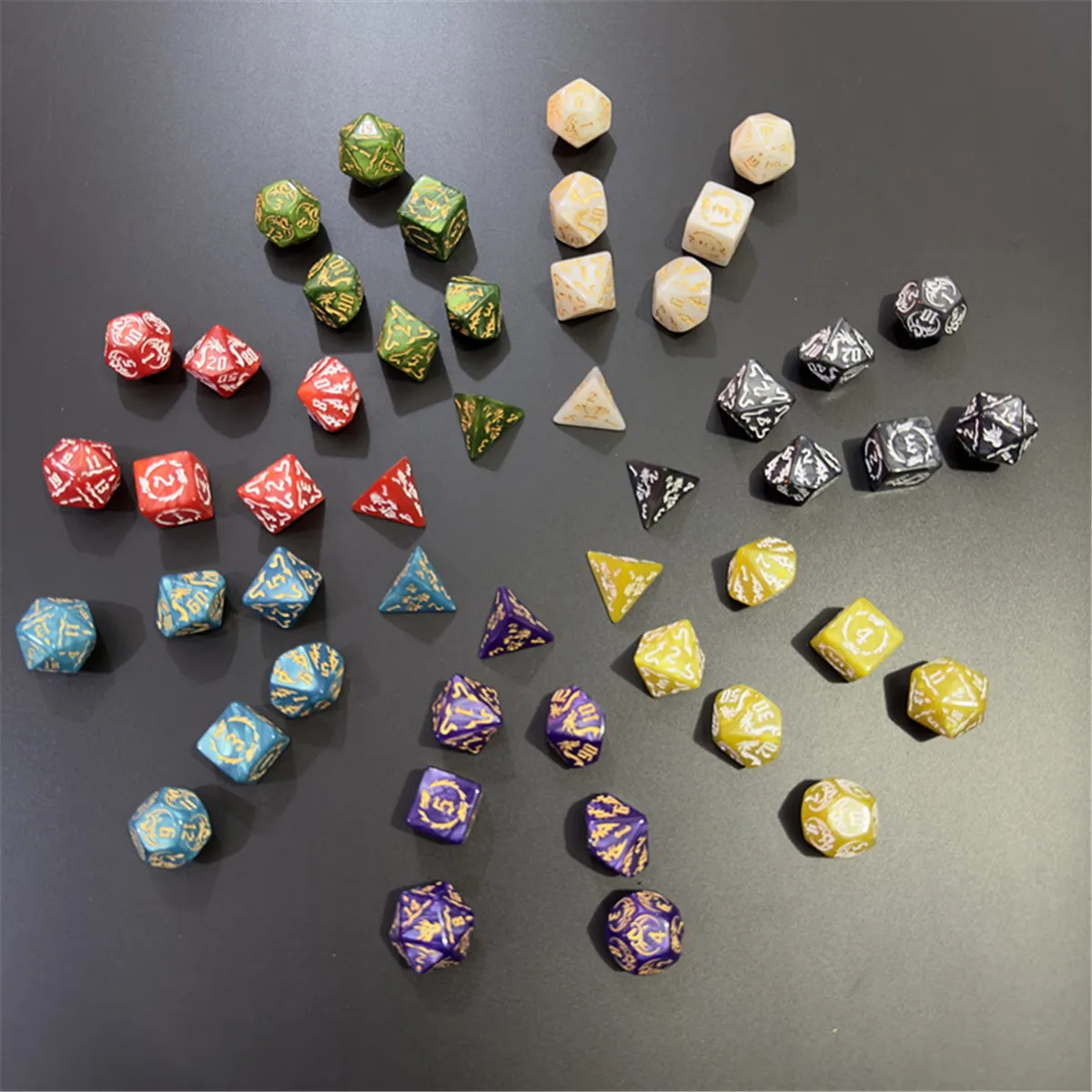 7pcs-set-Of-New-Pattern-DND-Dice-Set-D4-D6-D8-D10-D12-D20-Multi-sided.jpg