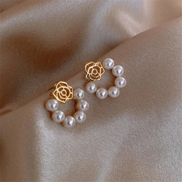 2023 New Pearl Rhinestone Bear Love Earrings Female Exquisite Small Earrings Korea Simple Cute ...