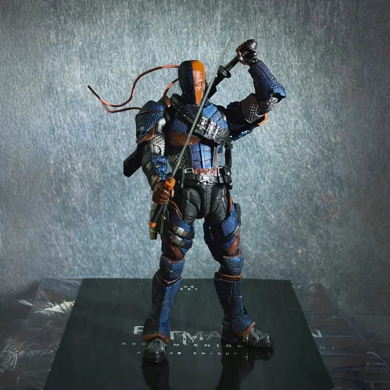 Deathstroke Arkham Knight 1/12 Scale Action Figure - High Articulation ...