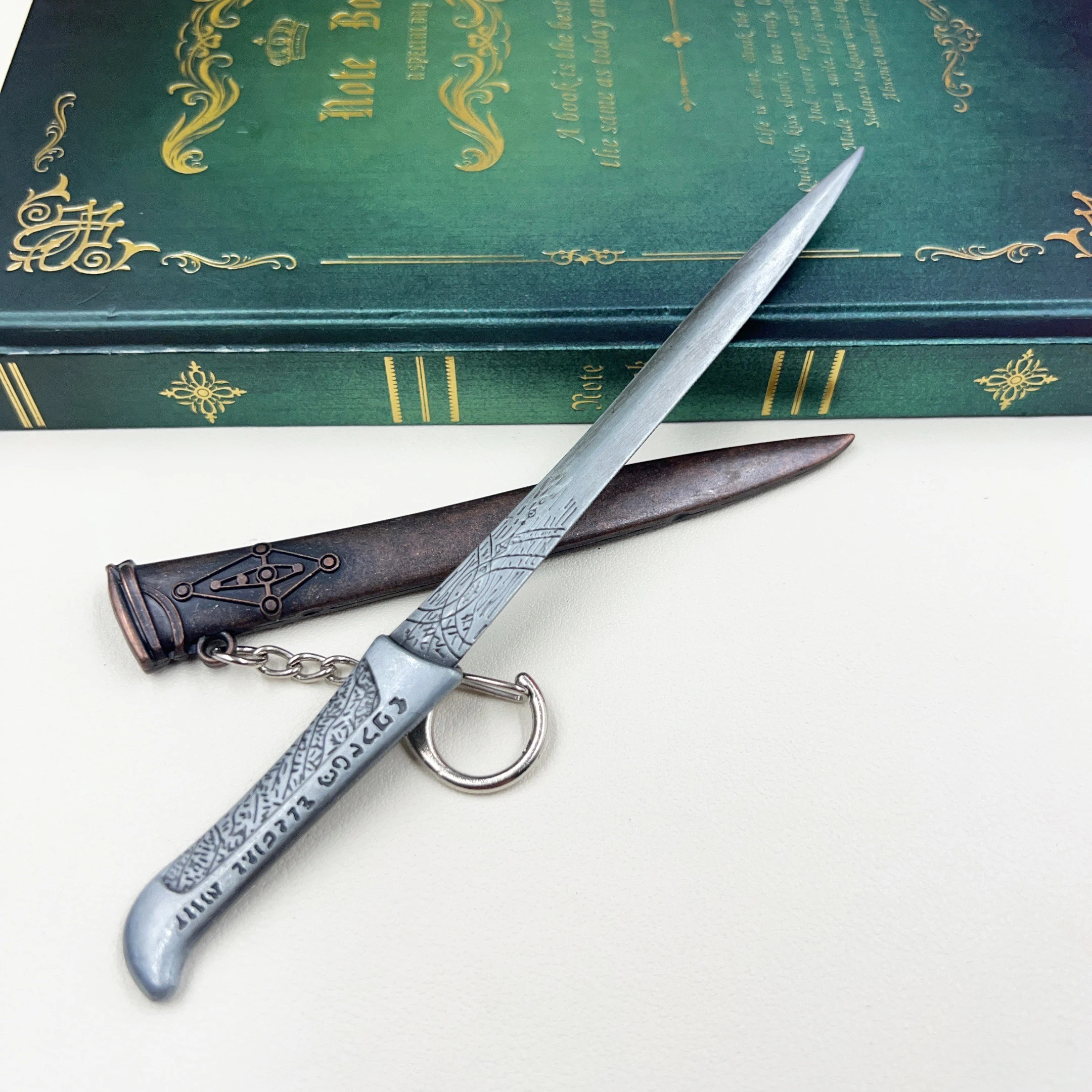 Hot Movie DUNE 2 Sword with Sheath Keychains Movie Peripherals Sand ...