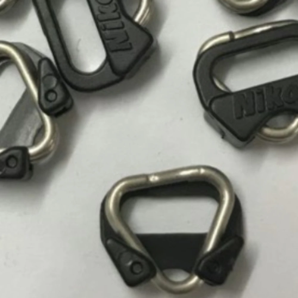A-Set-of-2-Brand-New-for-Nikon-Shoulder-Straps-Hooks-Triangle-Rings ...