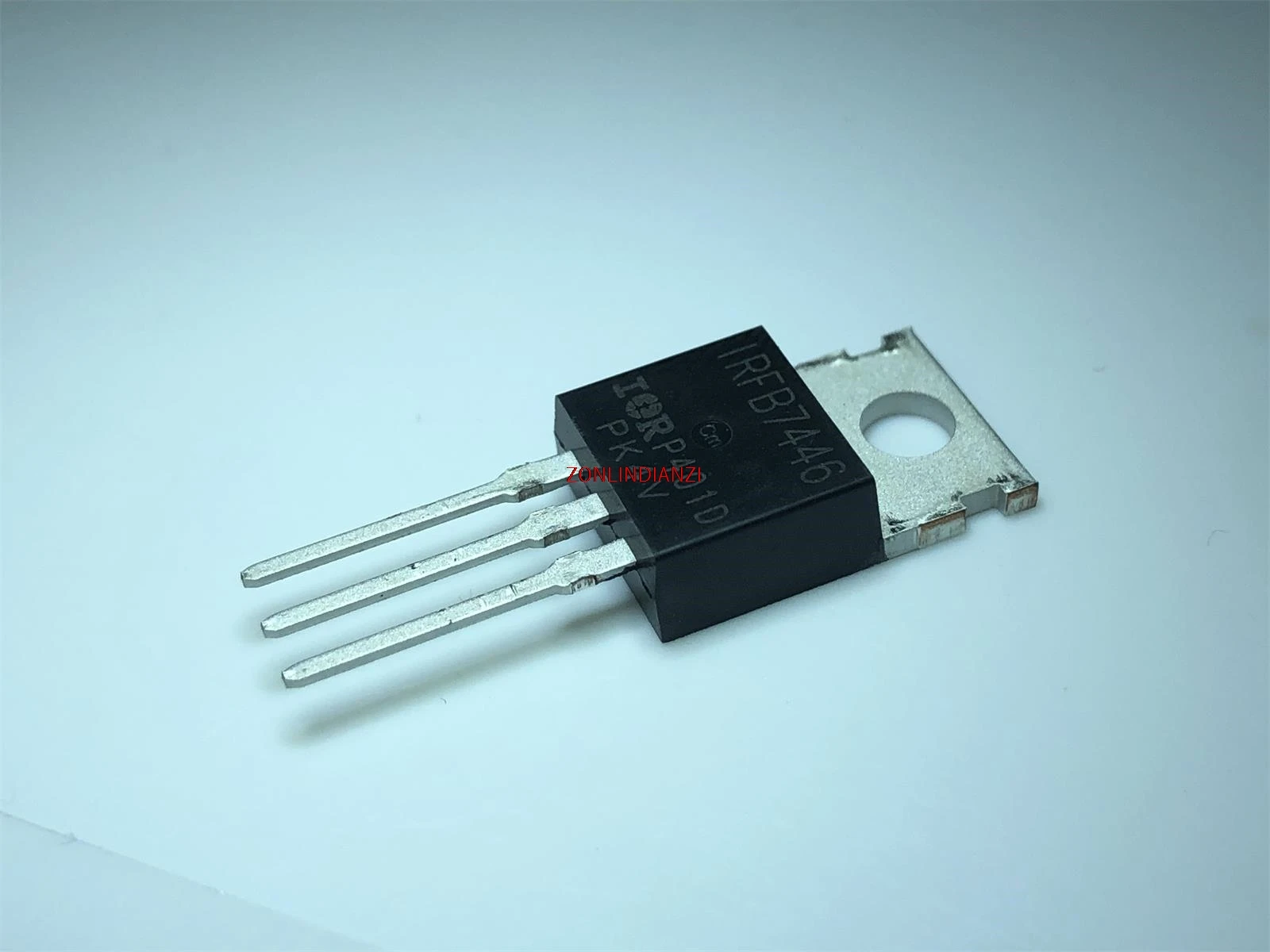 Free-shipping-30PCS-IRFB7446-FB7446-TO-220-120A-40V-MOSFET-New-in-Stock.jpg