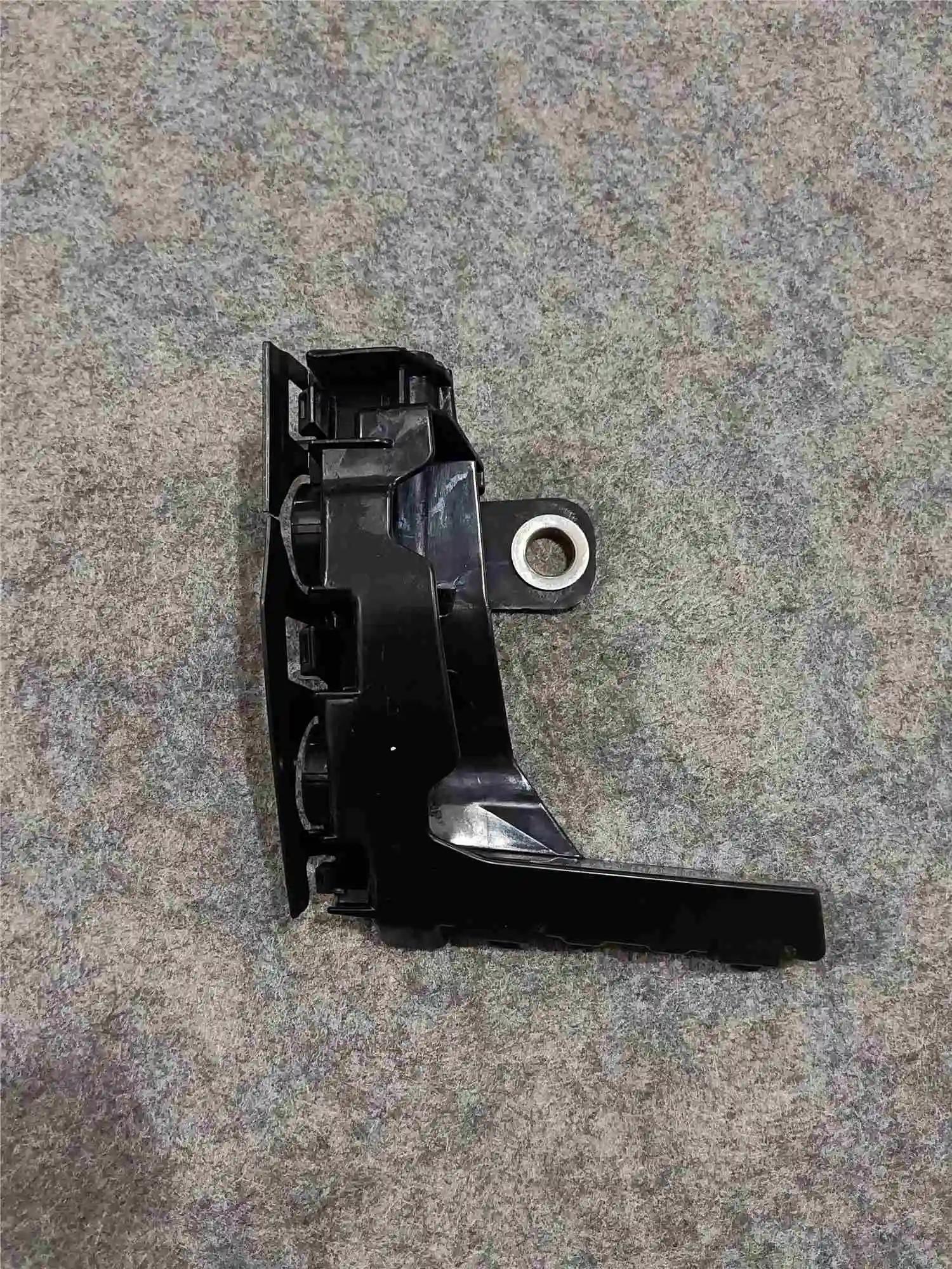 Подходит для кронштейна бампера ID4, колесной брови OE:11G 807 049 11G ...