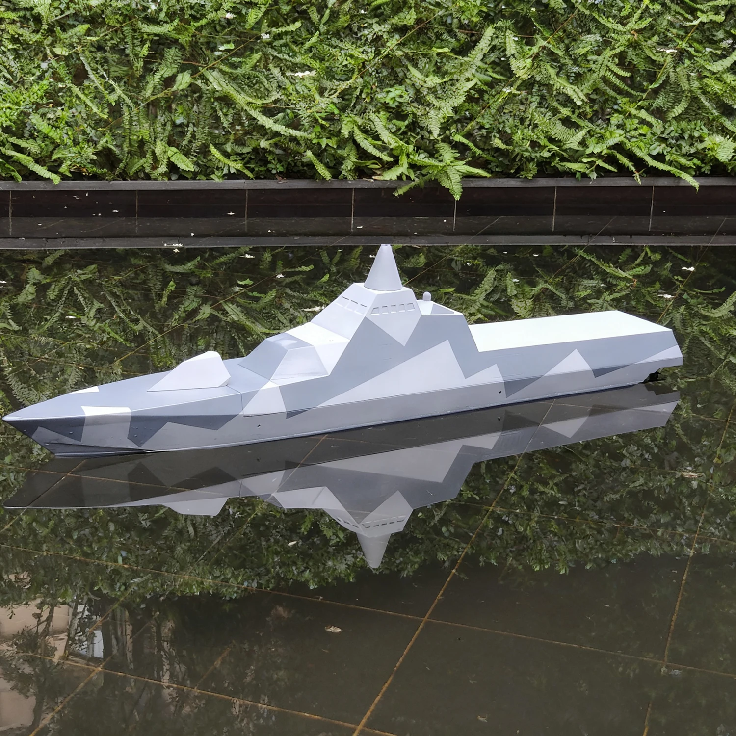 109cm RC Ship with Dual 550 Motors Visby Stealth Frigate Remote Control ...